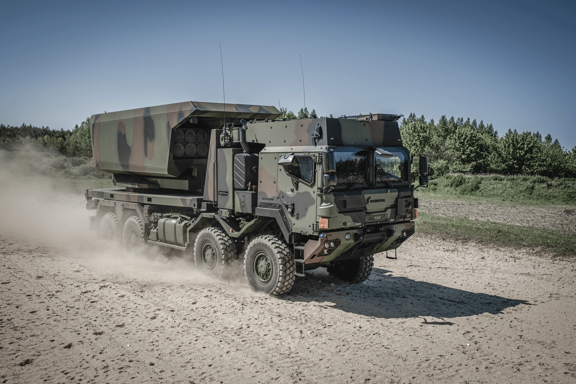 Comparación Del Nuevo Lanzacohetes De La Otan Con El Himars De Ucrania