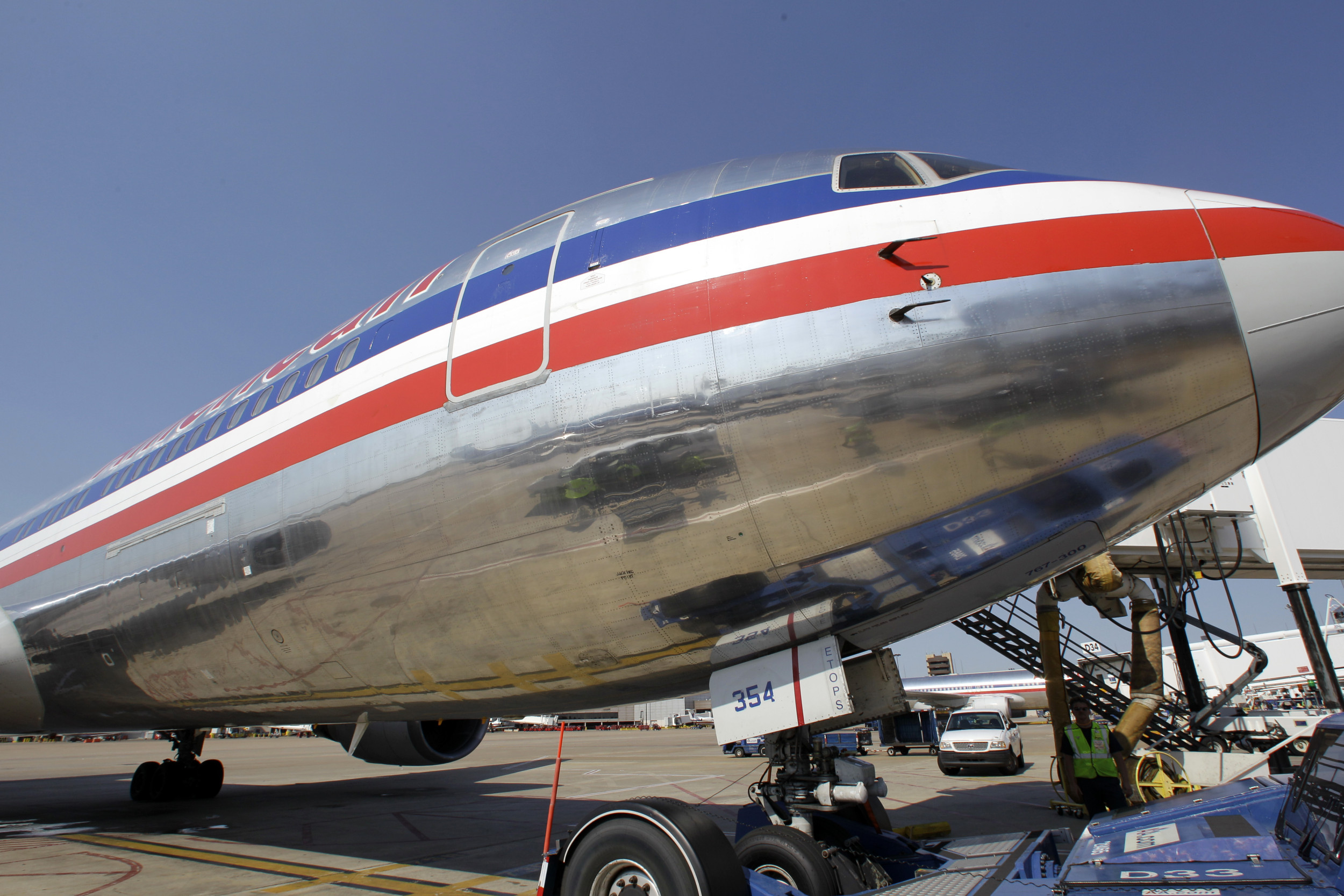 American Airlines Plane Hit by Garbage Truck - Newsweek