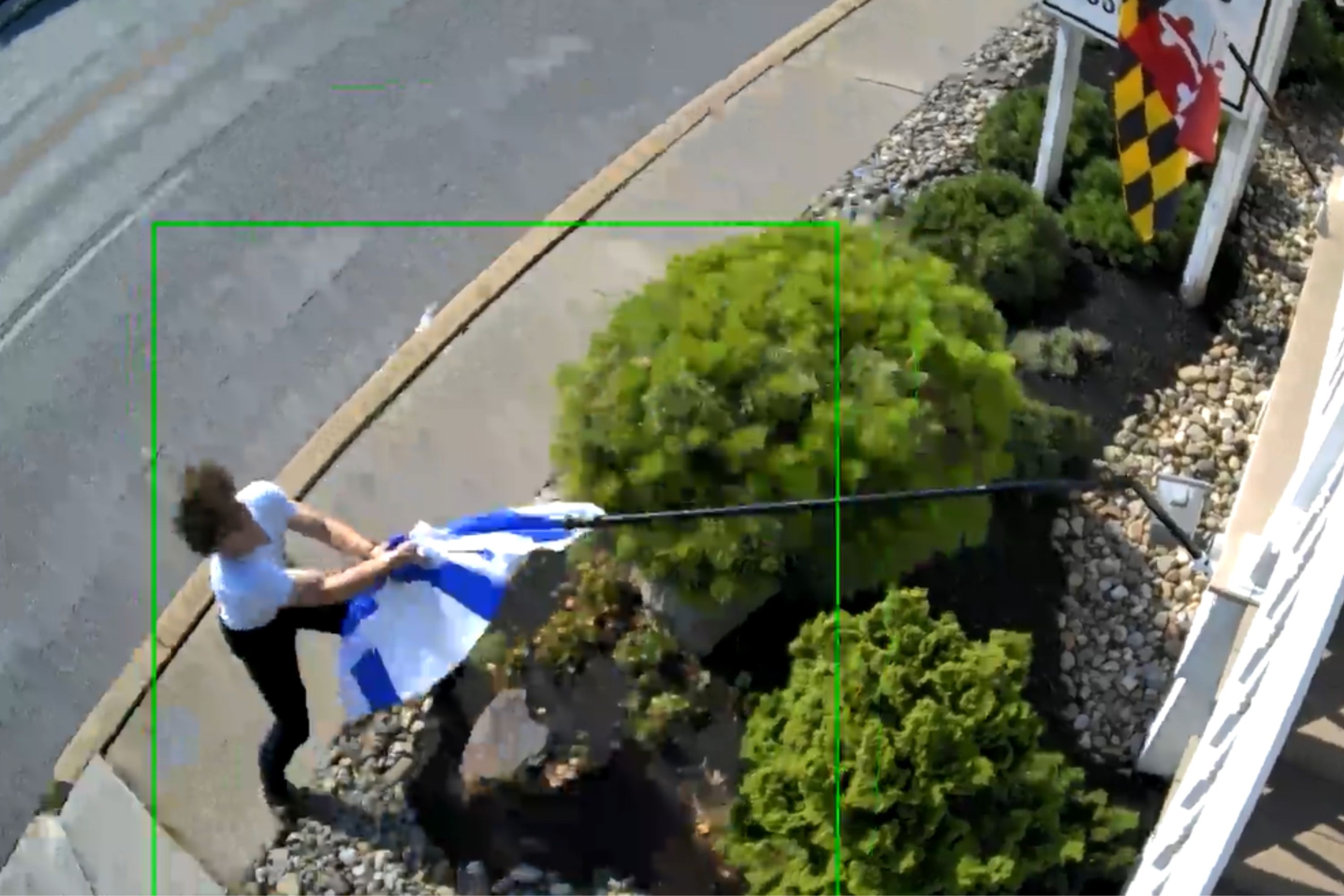 This Doctor's Israeli Flag Keeps Getting Torn Down - Newsweek