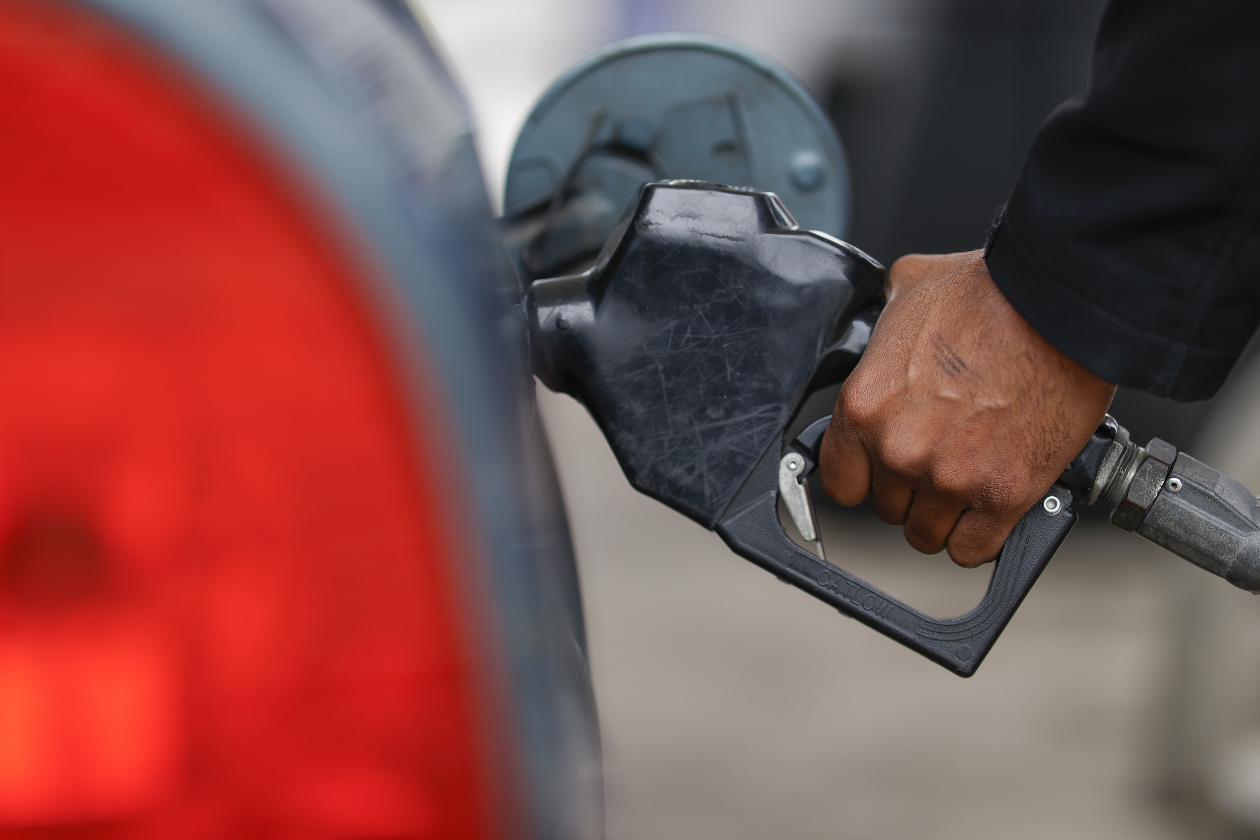 California Drivers Told To Avoid Gas Stations in Multiple Cities - Newsweek
