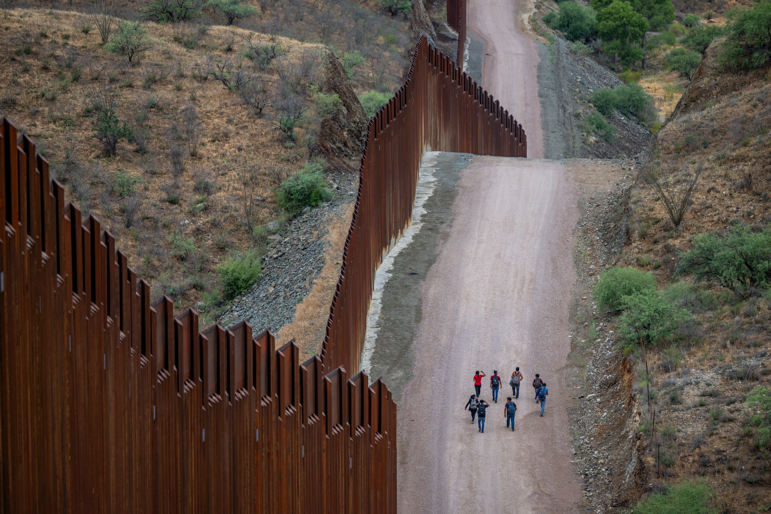 Three Migrants Found Dead in Arizona Desert, Five Others Rescued - Newsweek