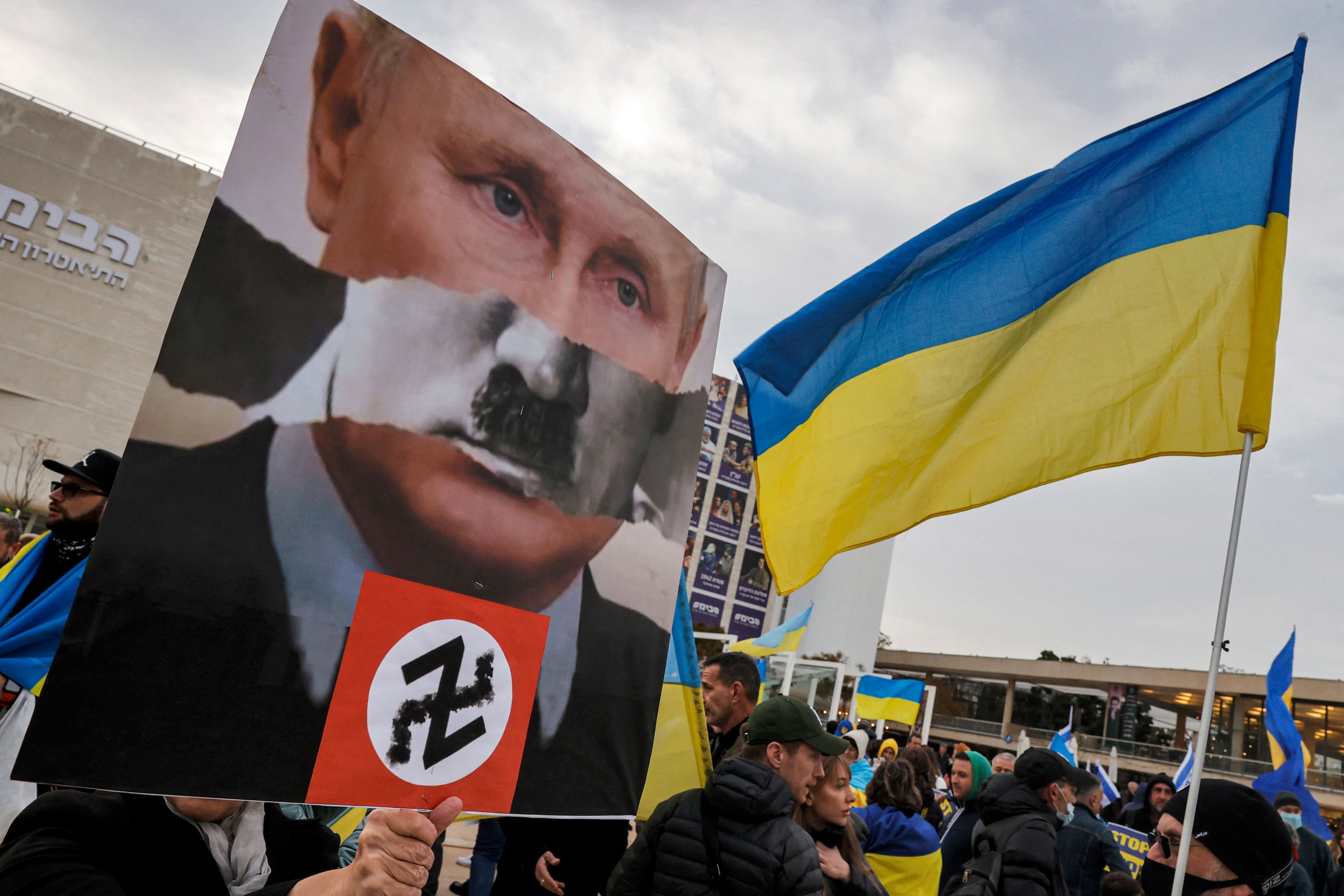 Russia Bans Fake 'Poet' Who Duped Officials into Praising Nazi Verse ...