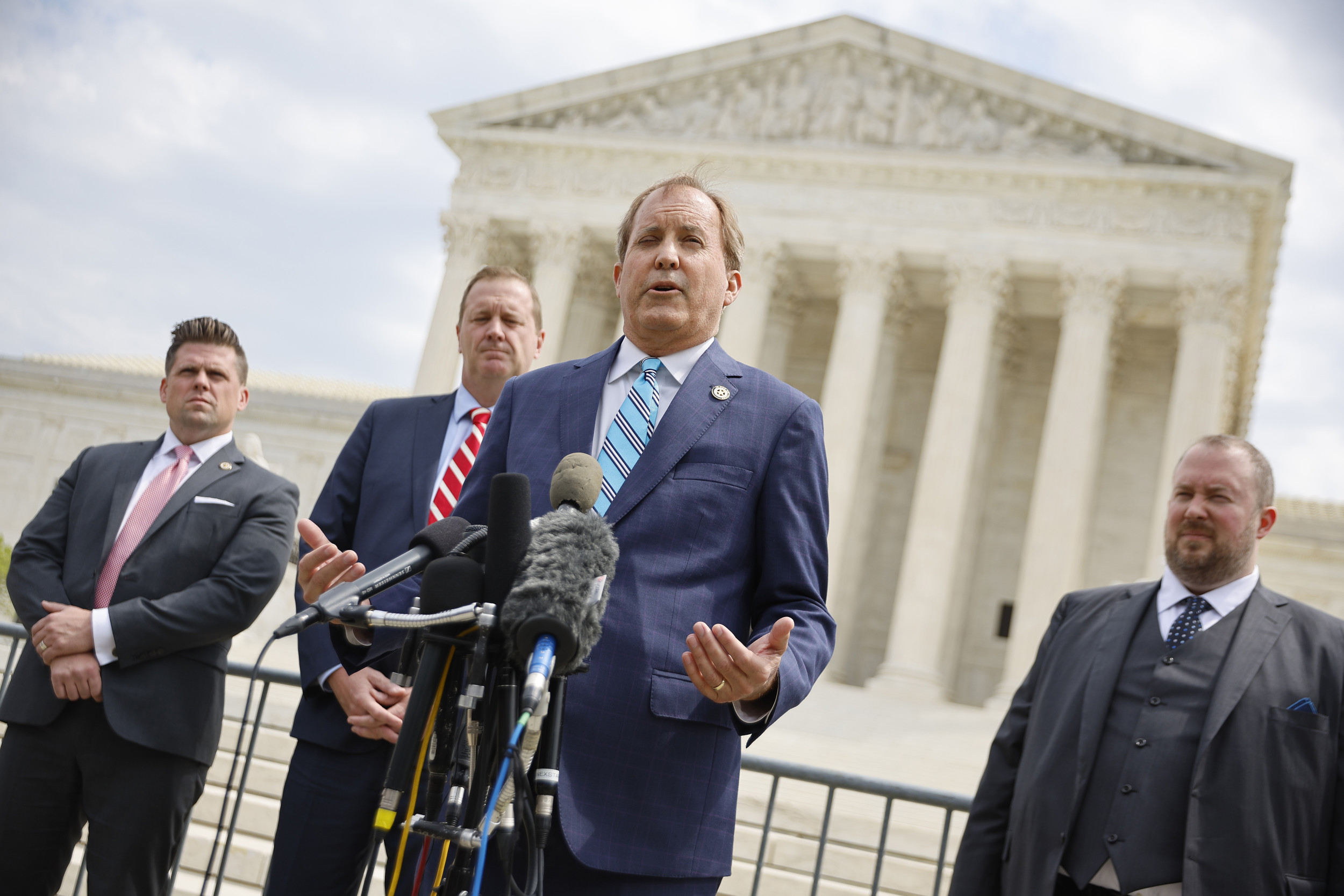 Conservatives Supreme Court Pipeline Is Failing Newsweek