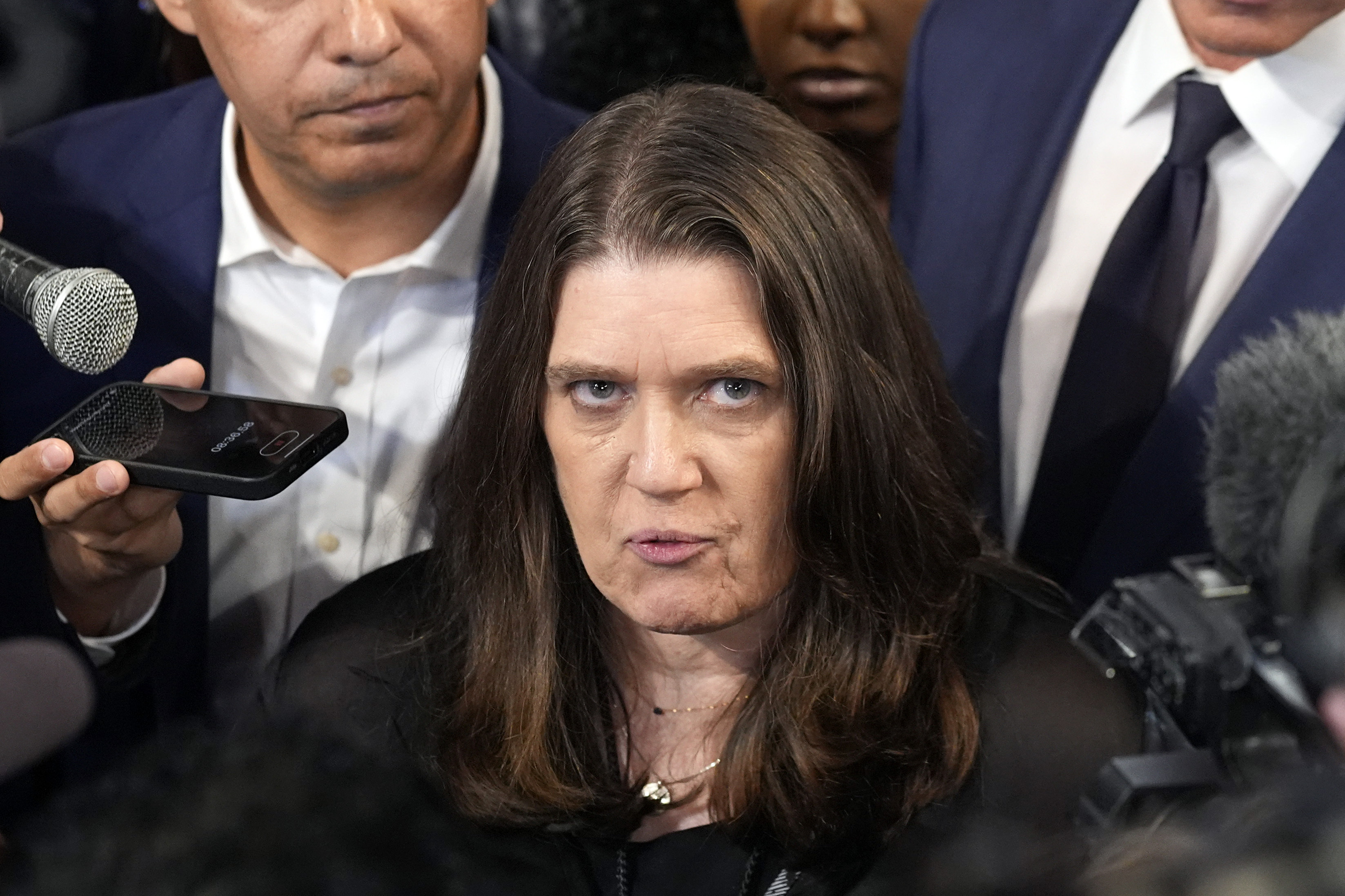 Mary Trump Says Donald Trump 'Pleasantly Shocked' for Specific Reason ...