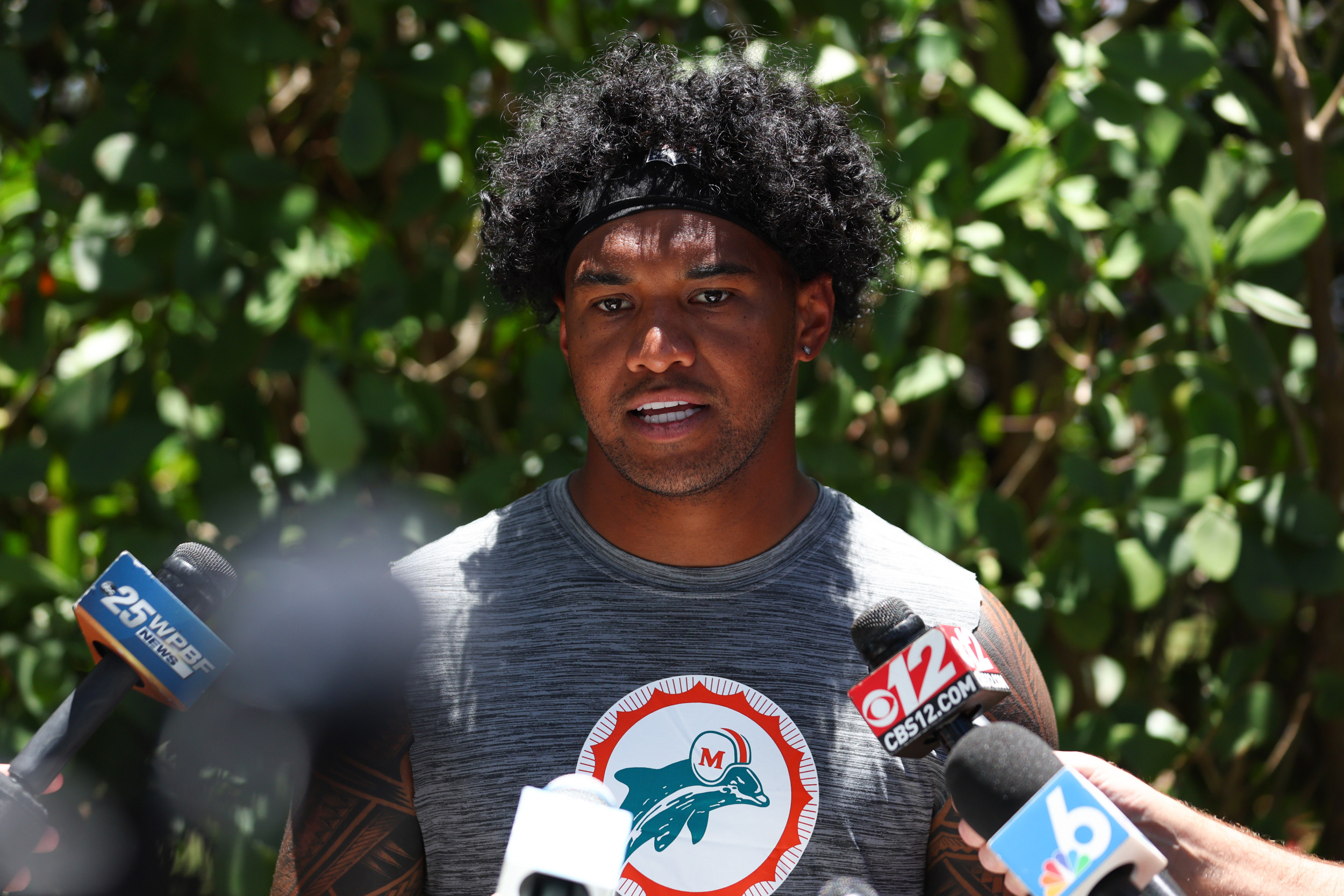 Dolphins' Tua Tagovailoa Reports to Training Camp, But Will He Practice ...