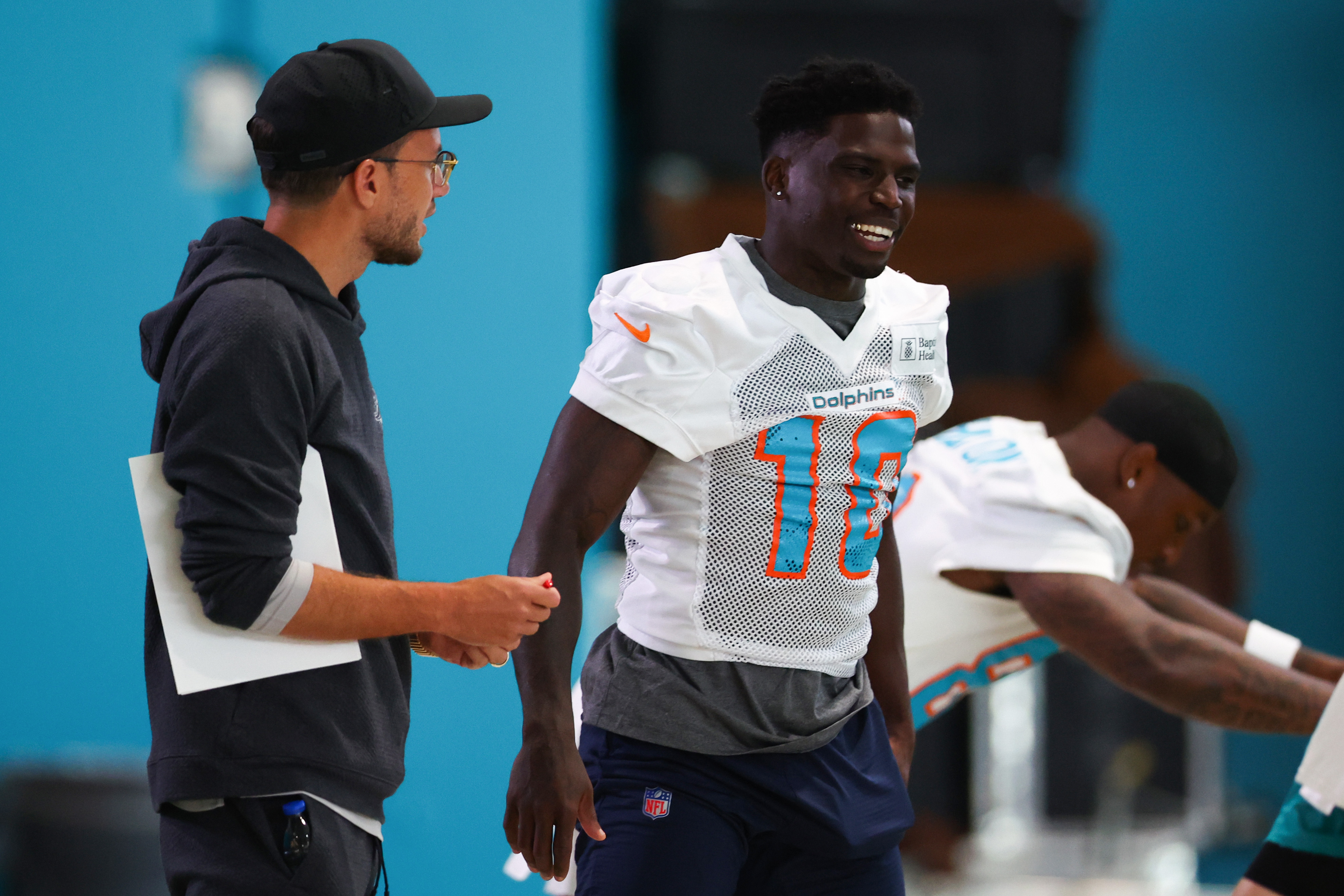 Dolphins' Tyreek Hill Makes History as Only NFL WR With 99 Madden ...