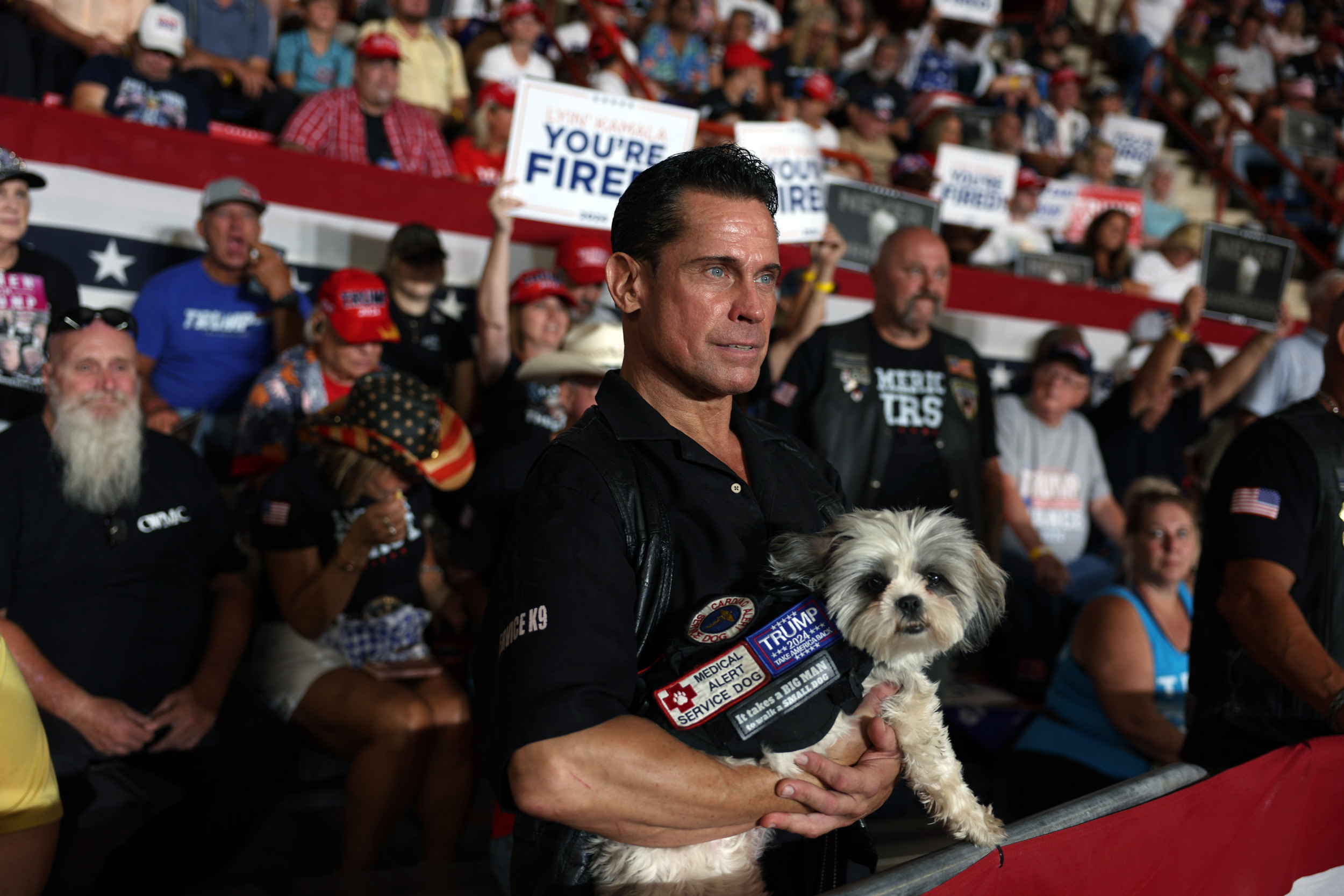 Crowd Leaves Early As Trump Delivers 90-Minute Attack on 'Crazy Kamala ...
