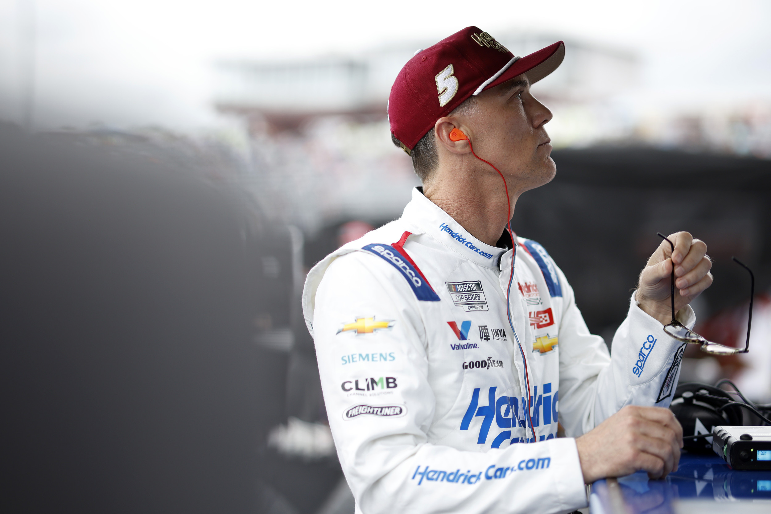 Kevin Harvick Jumps To Austin Dillon's Defense After Controversial ...