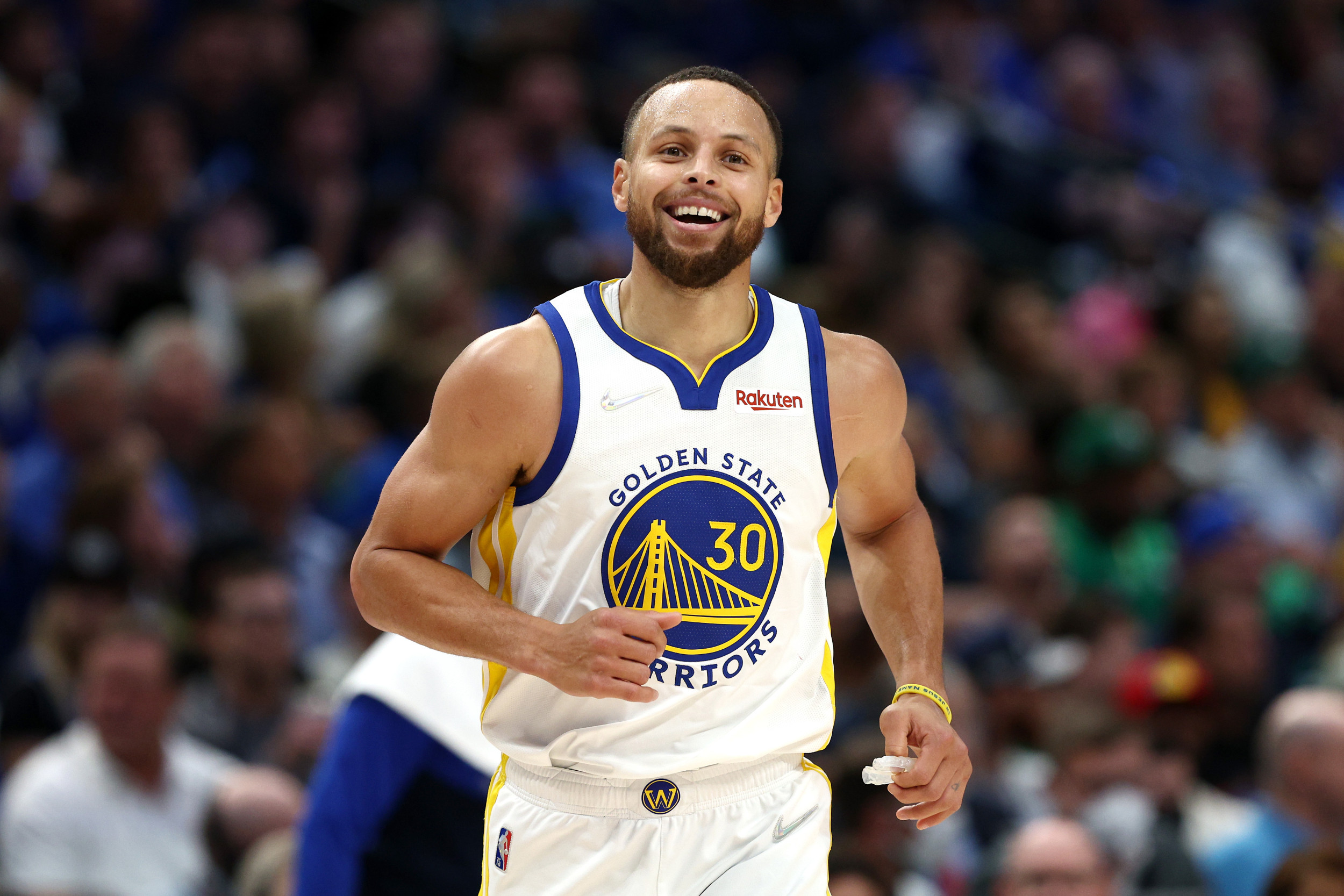 Stephen Curry Opens Up on Signing Contract Extension With Warriors ...