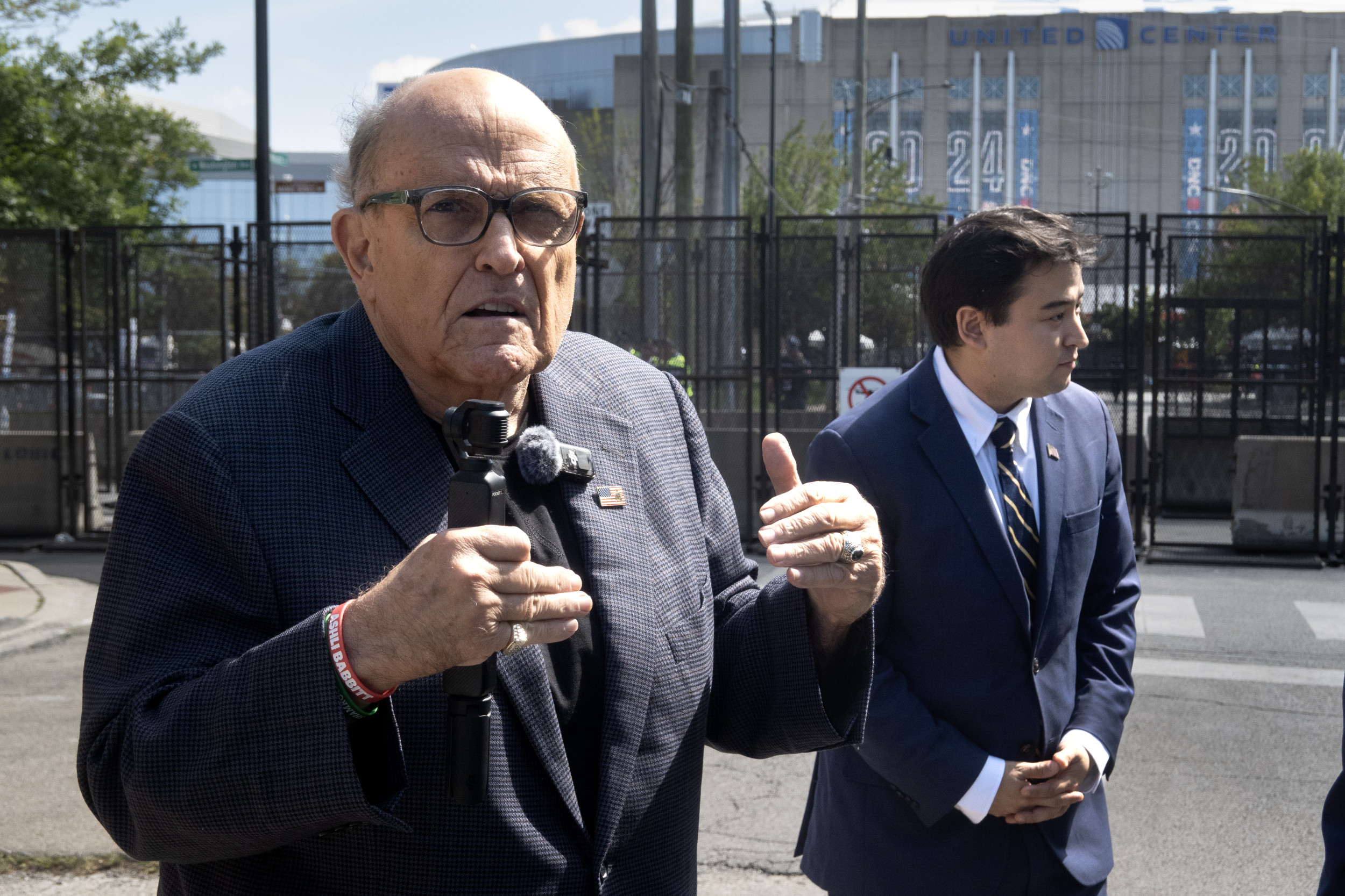 Ex-Election Workers Seek Rudy Giuliani's Homes and Yankees Memorabilia ...