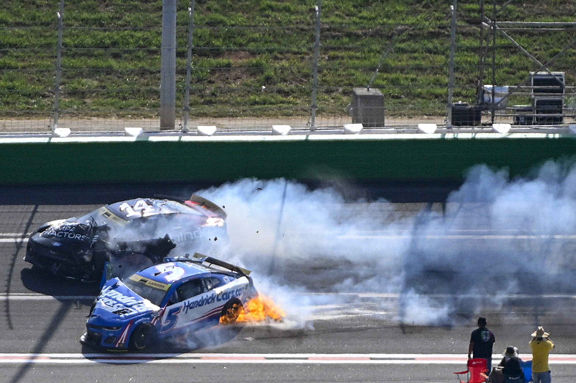 Kyle Larson and Chase Briscoe Involved in Serious Crash at Atlanta ...