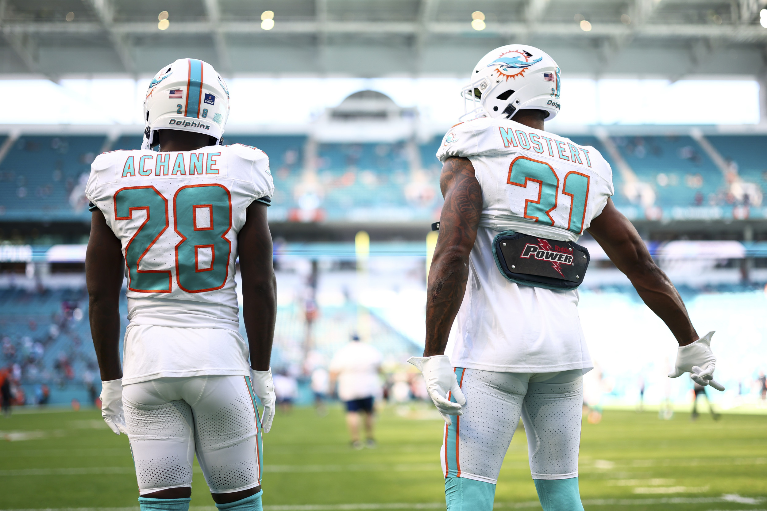 Dolphins Rule Out Raheem Mostert, List De'Von Achane as Game-Time ...