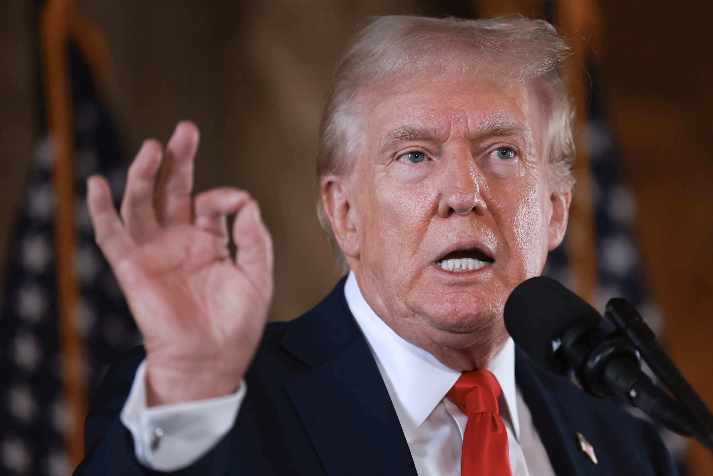 Donald Trump Gunman's 12-Hour Wait 'Deeply Troubling'—Former FBI ...