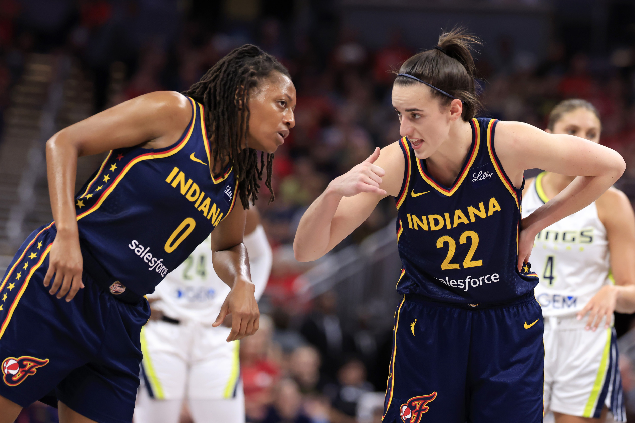 Caitlin Clark Scores Most Points by PG in Single Season, Makes WNBA ...