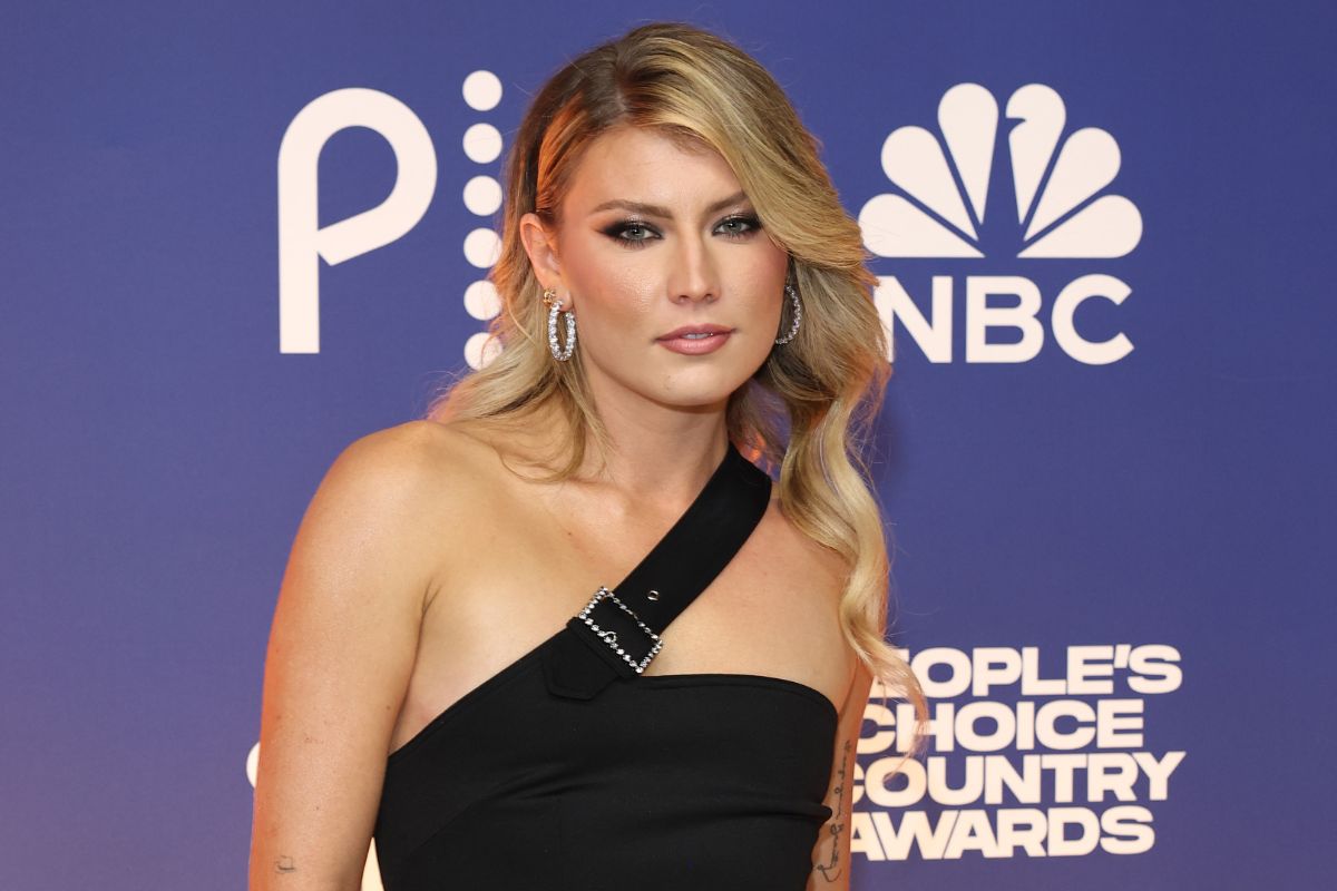 Singer Dasha Hits Back at Claims She's 'Not Country' Hours After Award ...