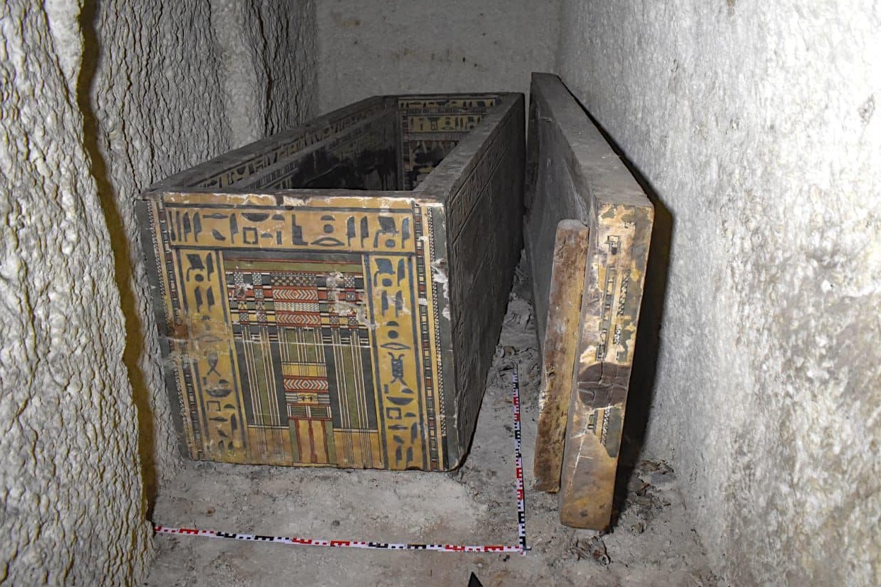 Dig Reveals Ancient Egyptian Tomb With 'Magnificent' Painted Coffins ...