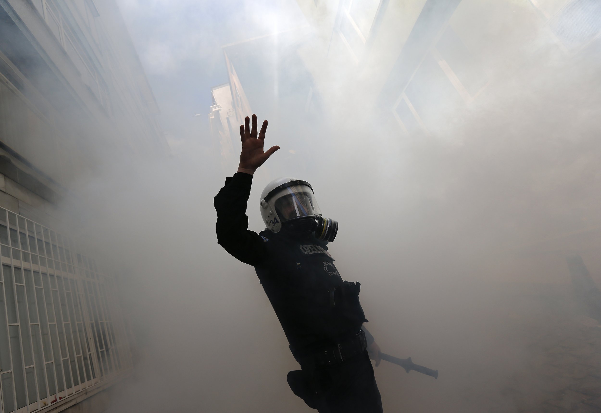Riot Police Clash With May Day Protesters In Istanbul - Newsweek