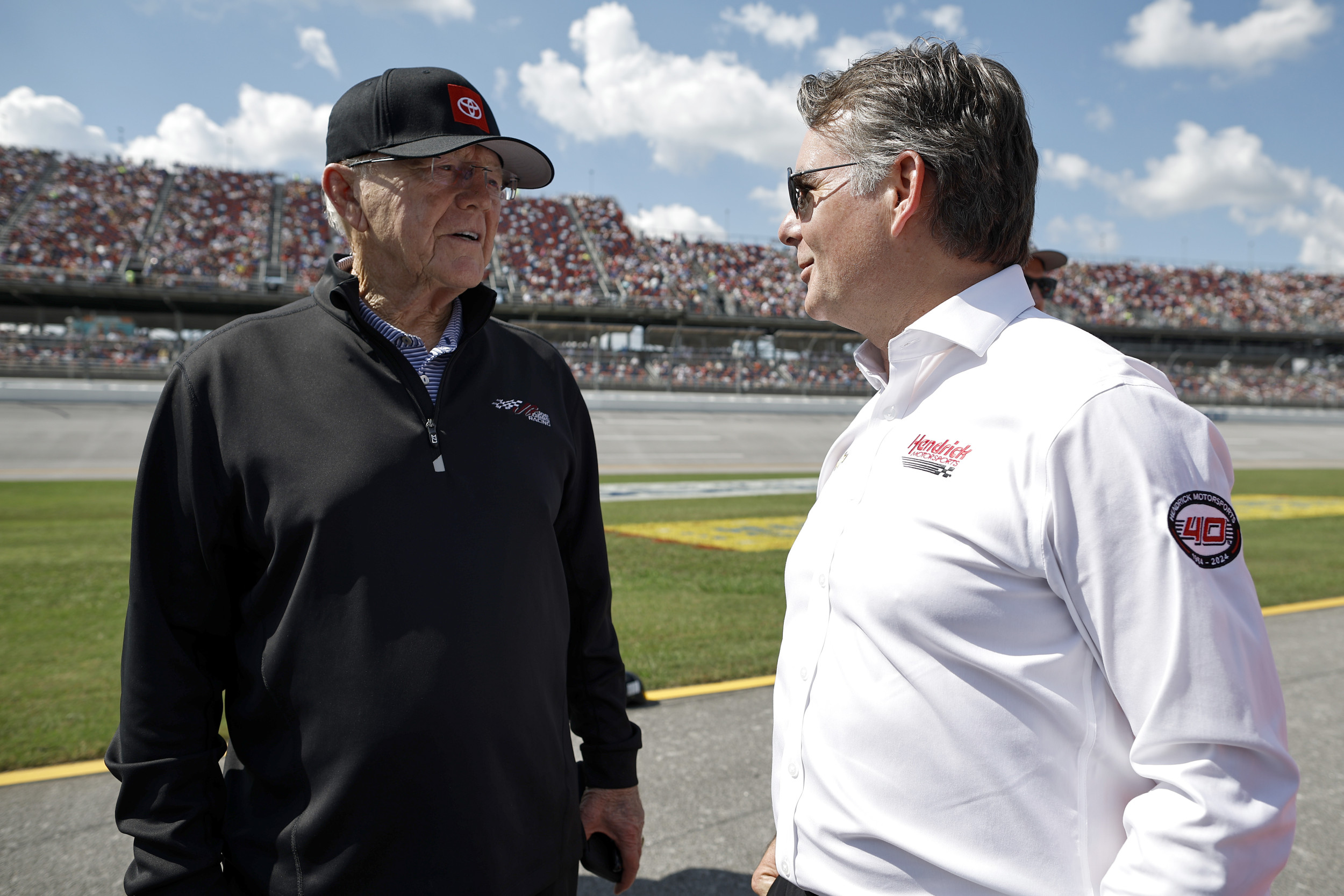 NASCAR: Joe Gibbs Racing Announces Two Full-Time 2025 Driver Contracts ...