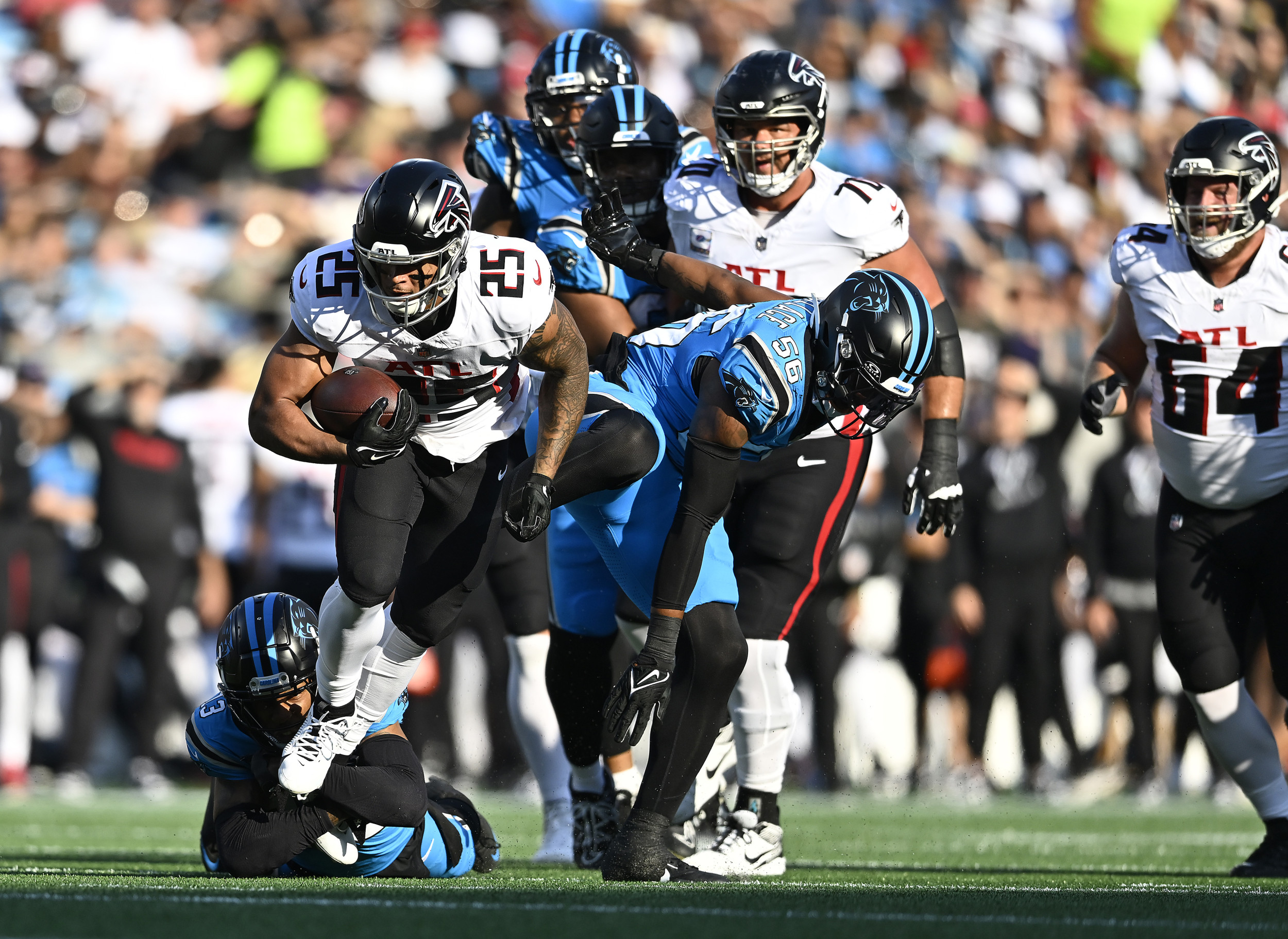 Panthers Are Surprisingly Releasing Veteran Defender Troy Hill: Report ...