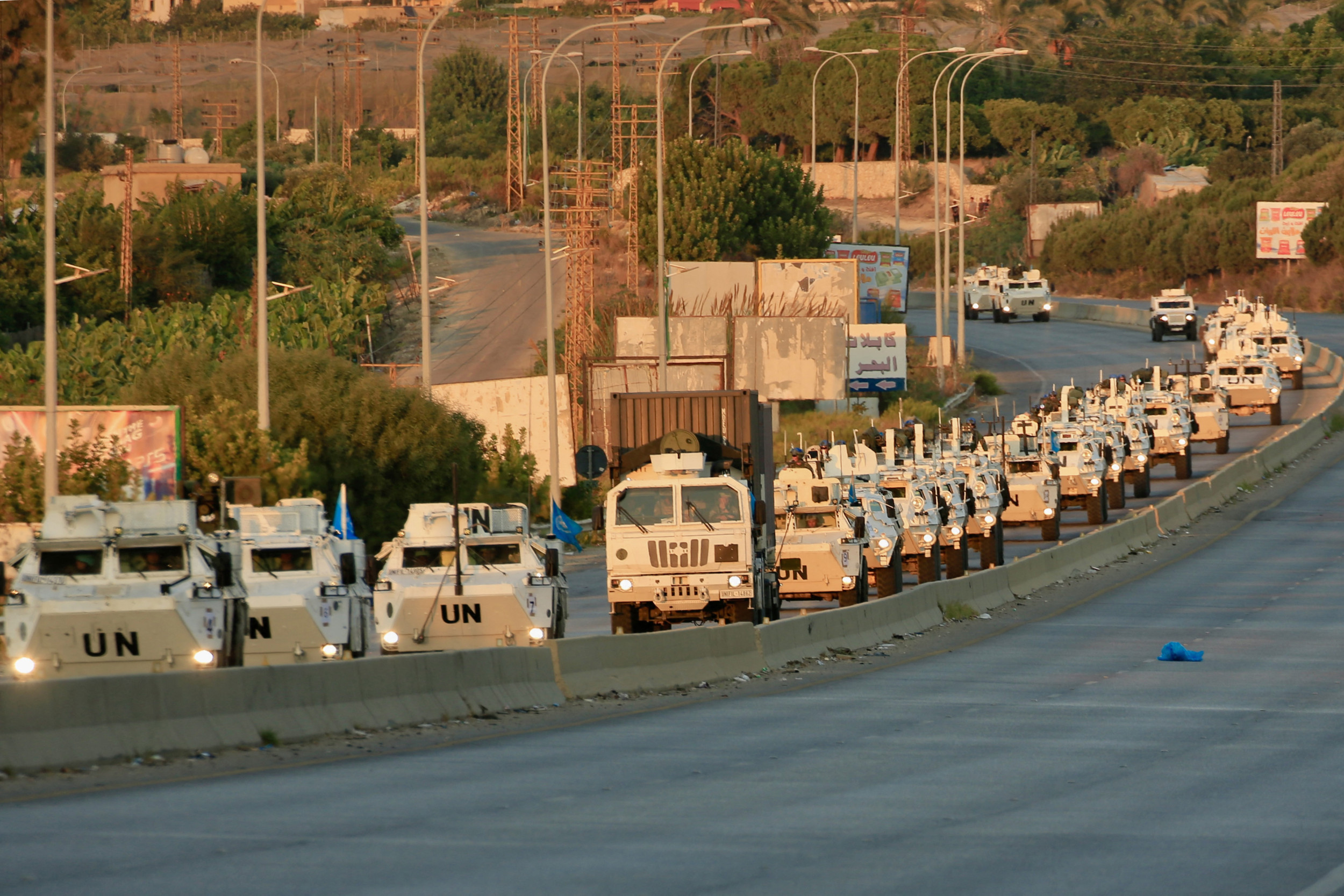 UN Peace Troops Caught in Lebanon War Issue Warning to Israel - Newsweek