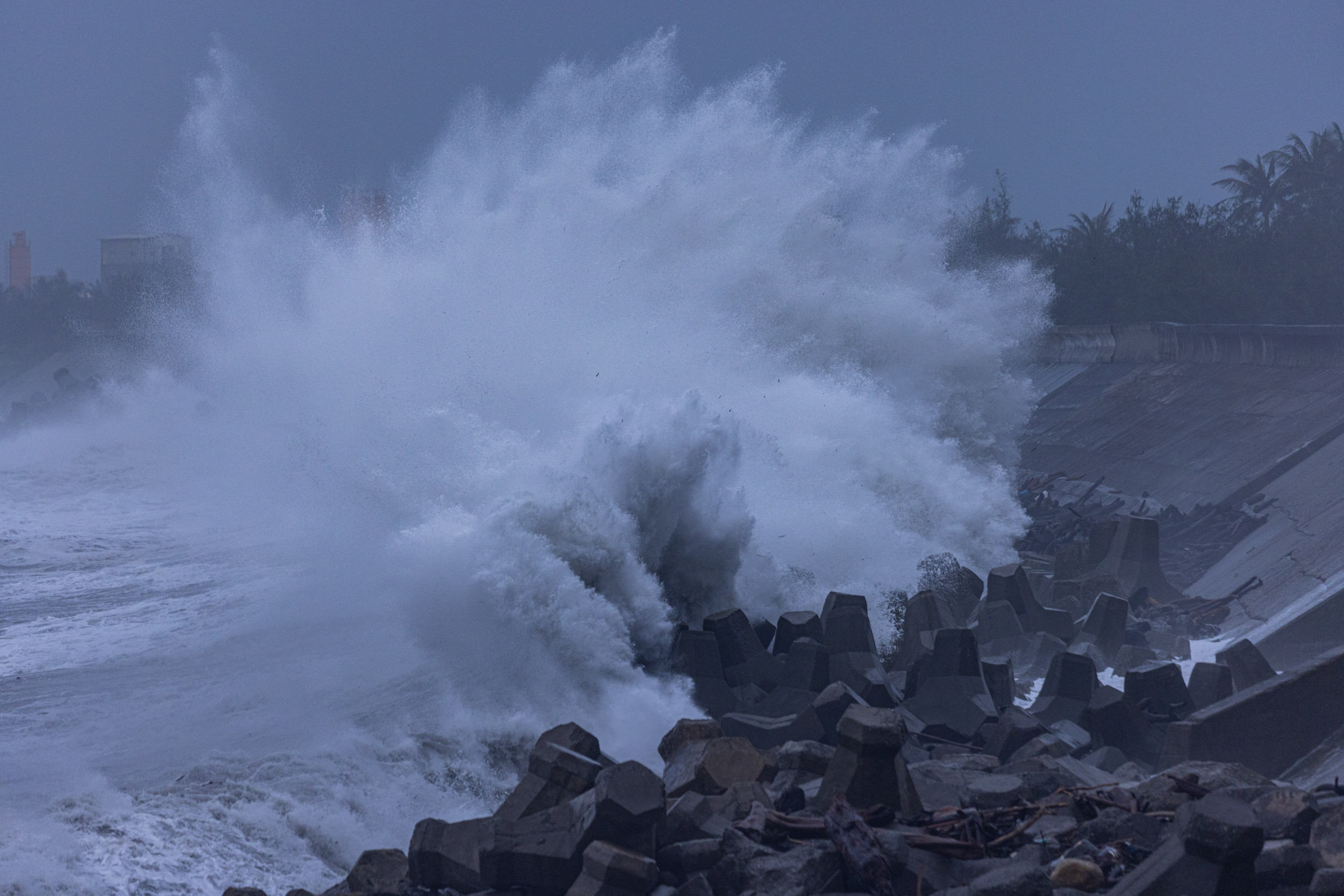 Typhoon Kong-rey Has One of Largest Eyes Ever Seen: 'Absolutely Massive ...