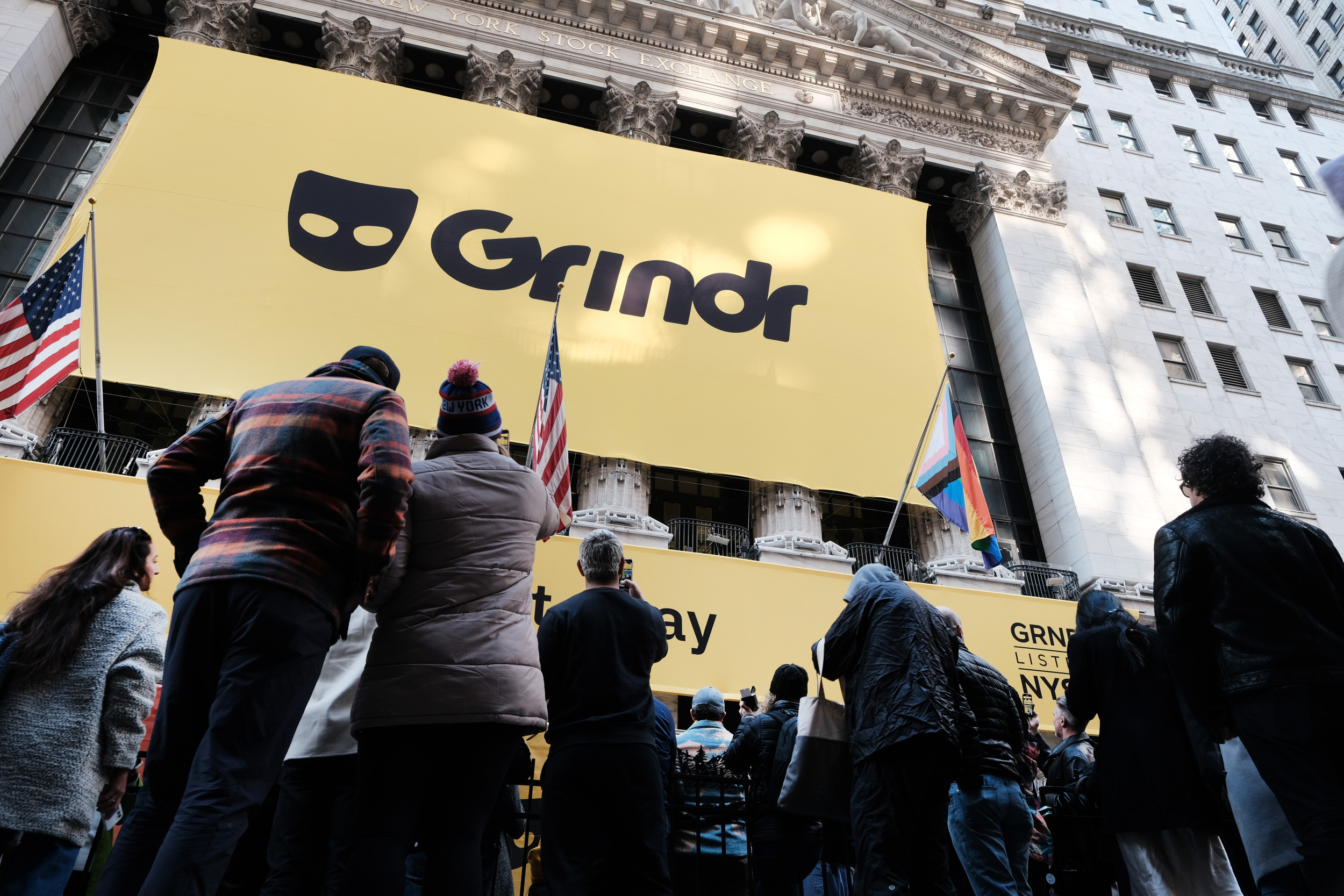 Democrats Target LGBTQ+ Voters With Project 2025 Ads on Grindr - Newsweek