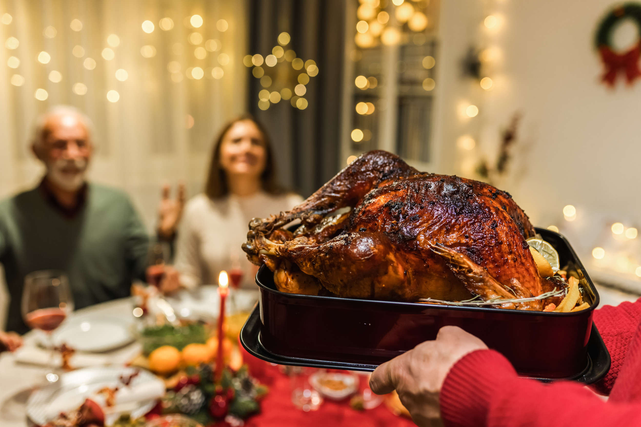 Host's Plan To Ban Sister From Cooking on Thanksgiving Backfires - Newsweek