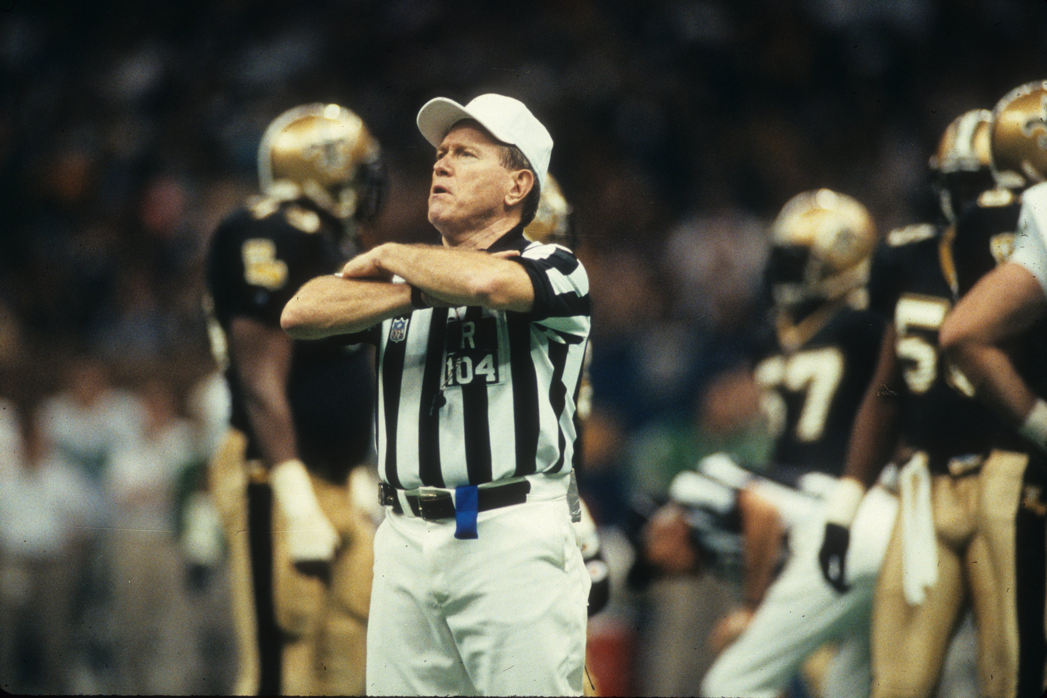 Longtime NFL Referee Dale Hamer Dies At 87 - Newsweek