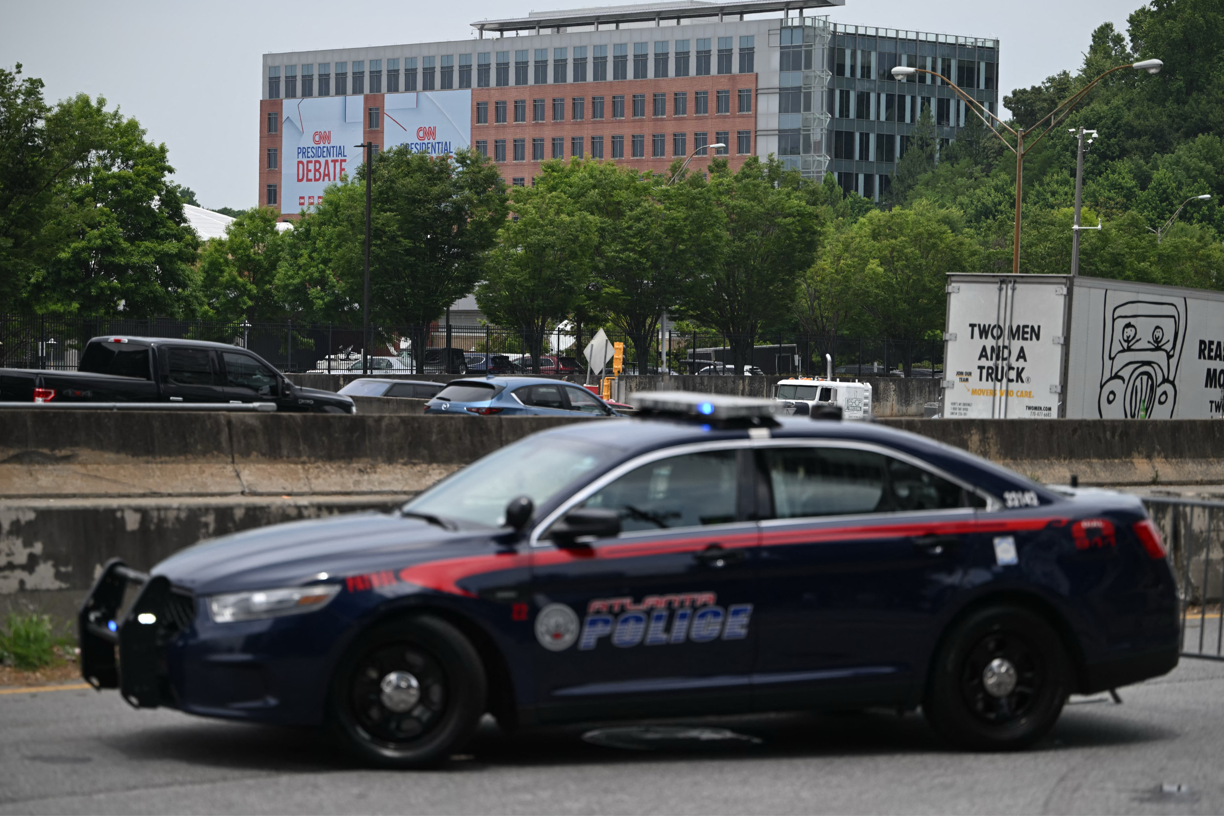 Greyhound Bus Passenger Armed With Knife Killed by Atlanta Police ...