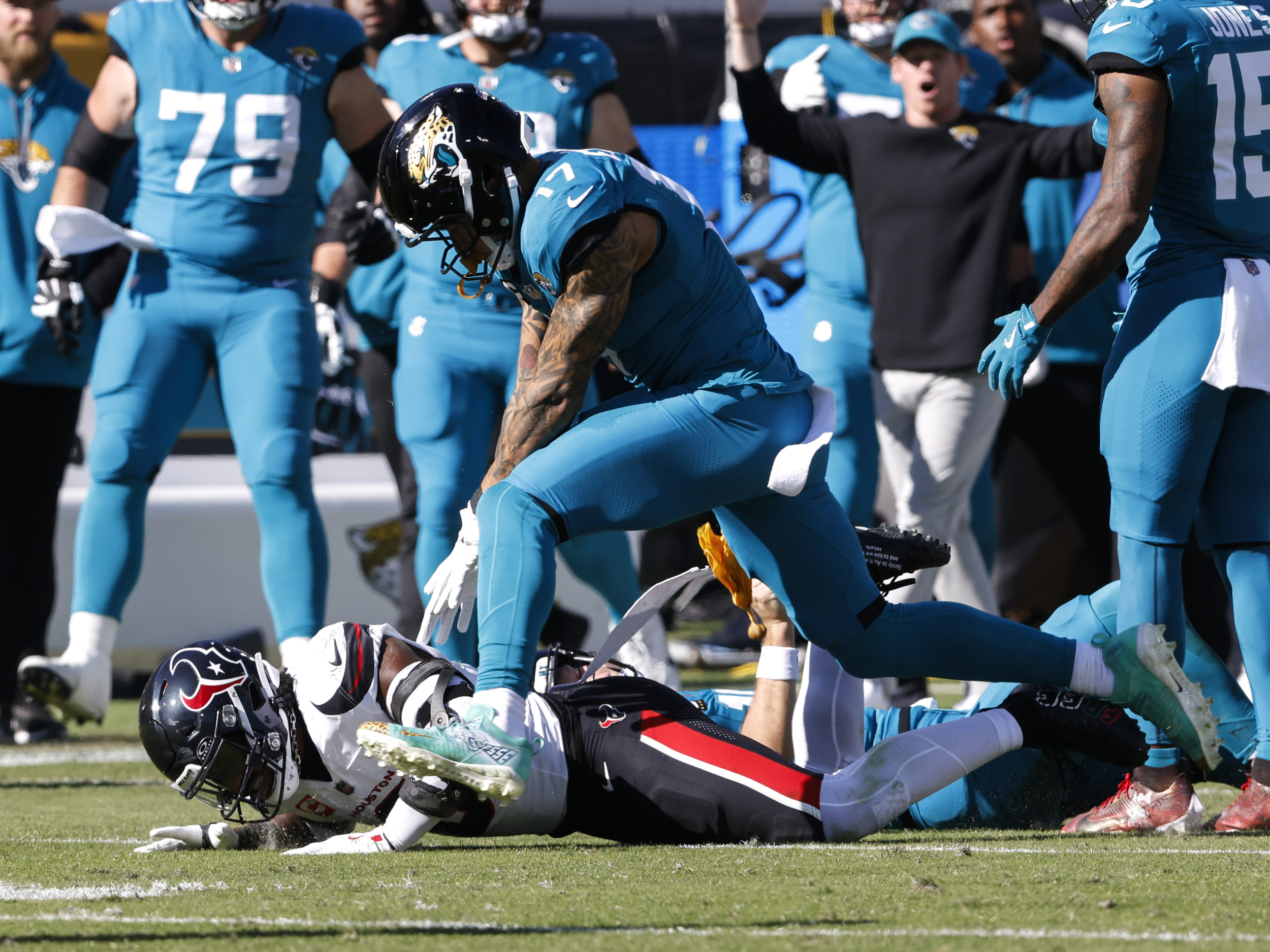 Jaguars Star Hit With Heavy Fine for Defending Trevor Lawrence - Newsweek