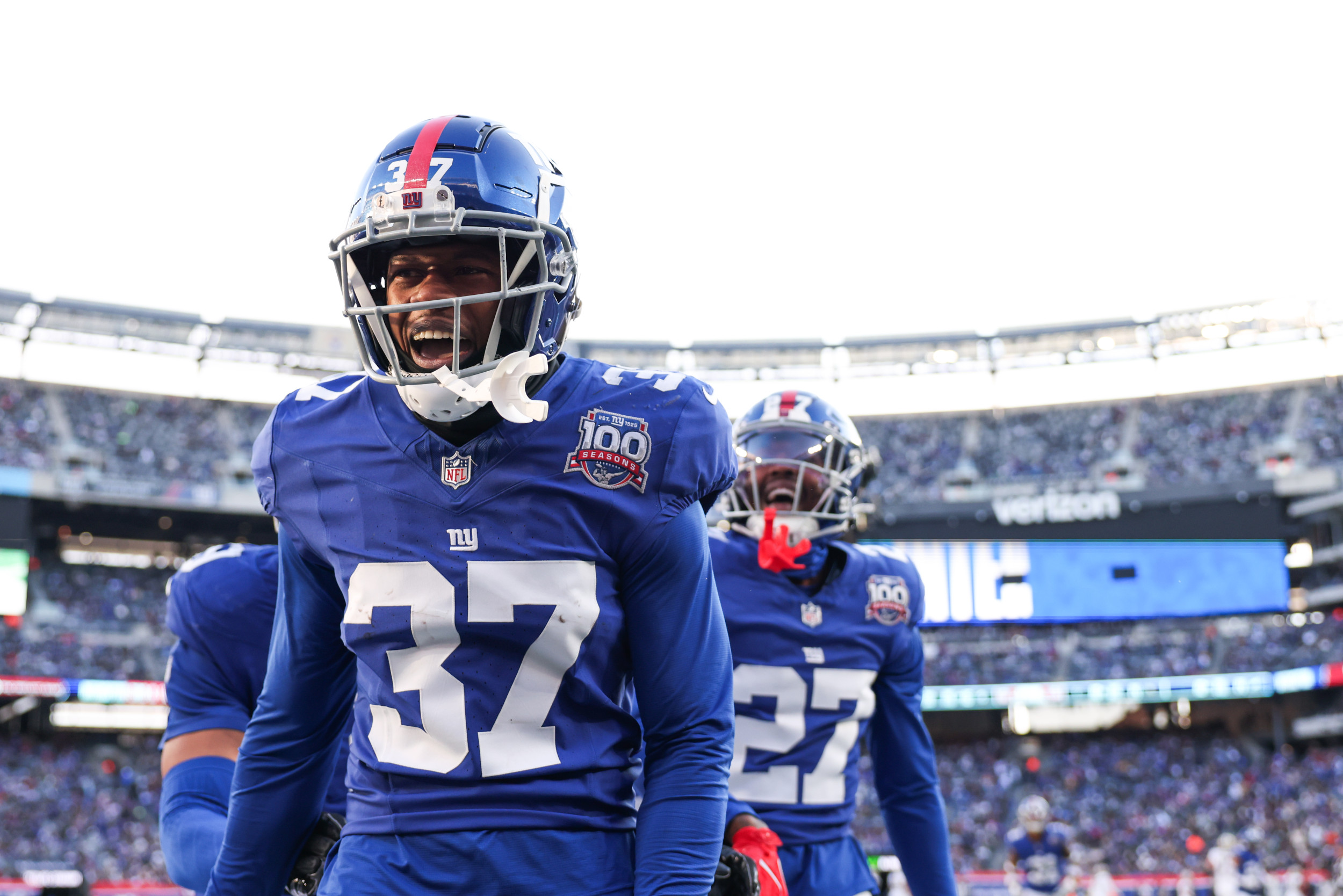 Giants Player Reportedly Gave OnlyFans Model Free Tickets to Flash ...