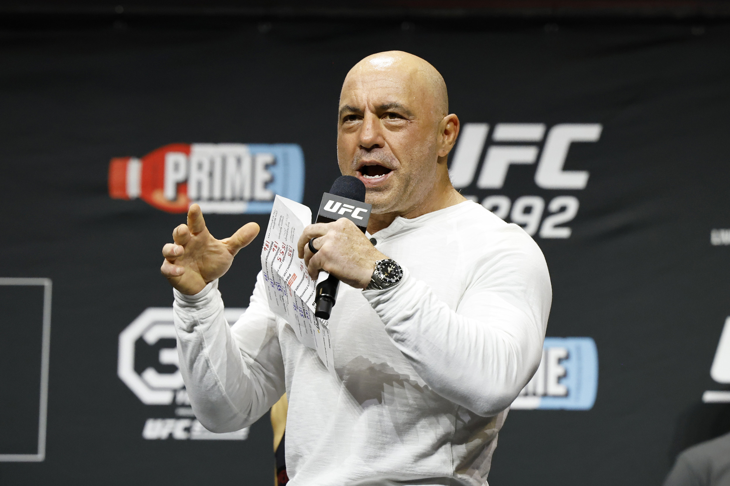 Joe Rogan defends Donald Trump's controversial Access Hollywood remarks ...