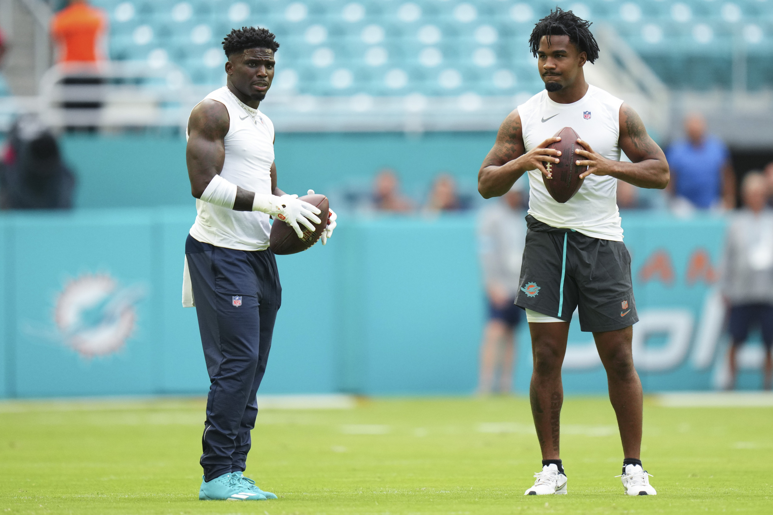 Dolphins Could Be Without Both Tyreek Hill and Jaylen Waddle vs Browns - Newsweek