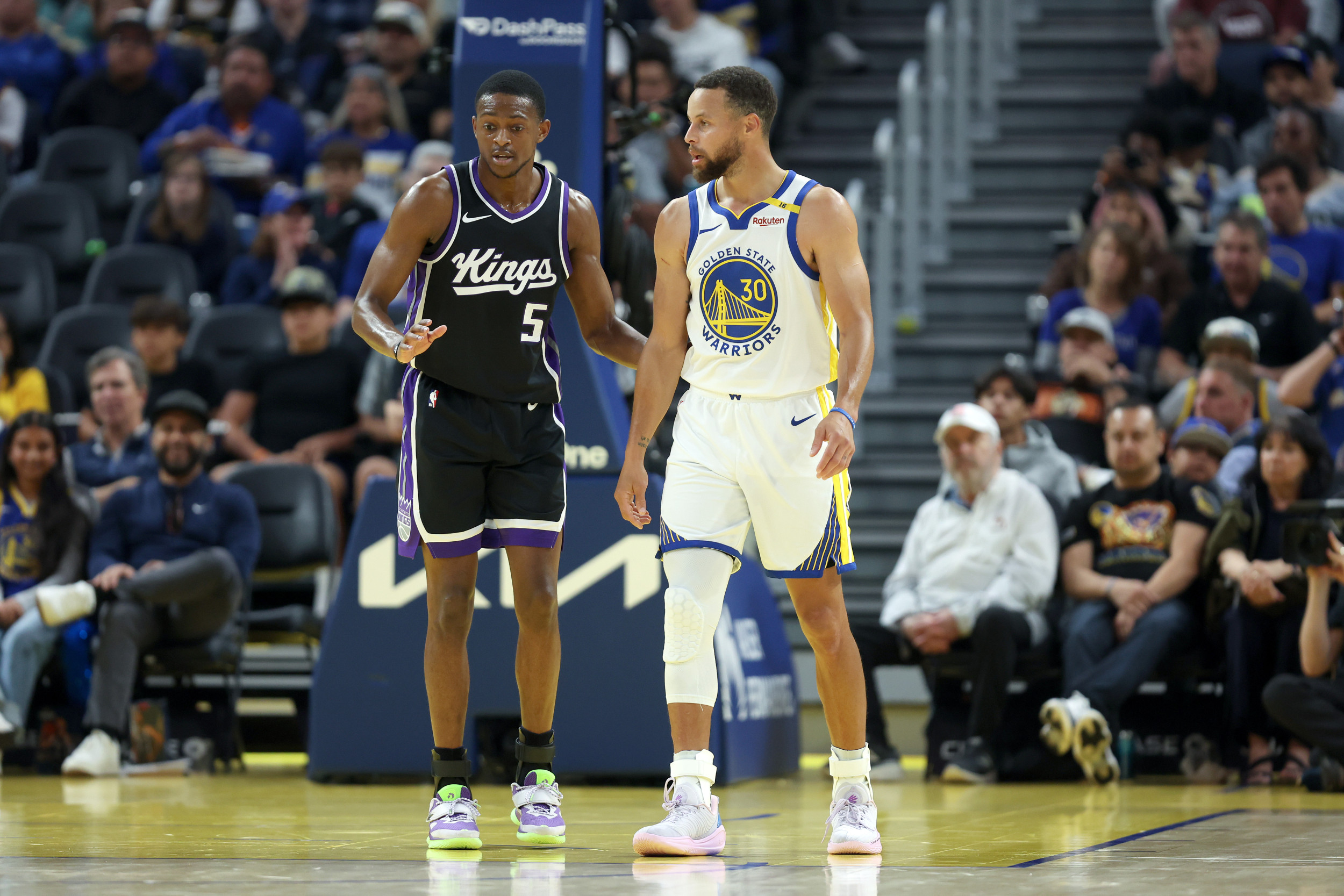Massive Trade Idea Sends De'Aaron Fox to Warriors to Pair With Steph ...
