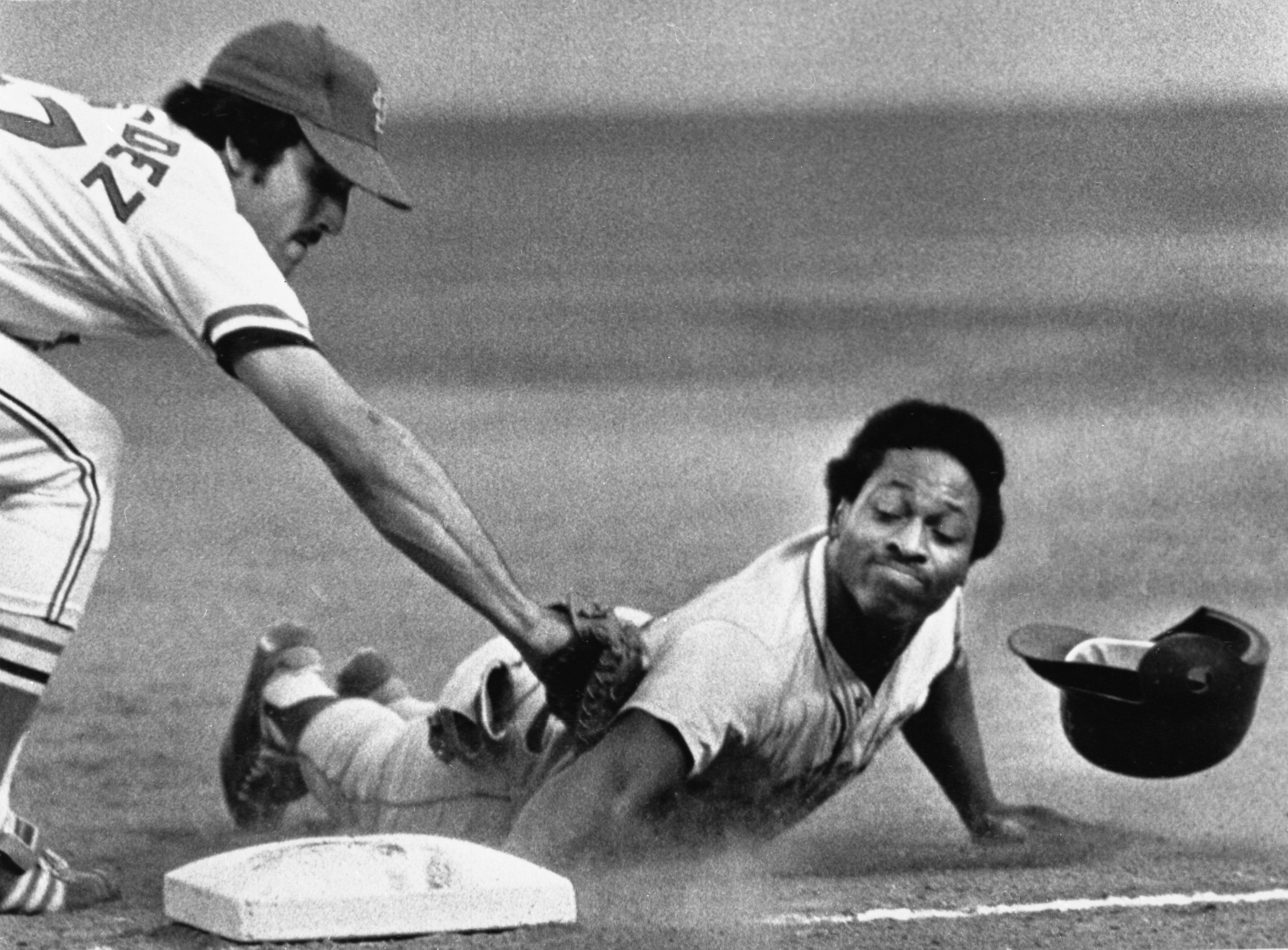 Lenny Randle, Dubbed 'Most Interesting Man in Baseball,' Dies - Newsweek Lenny Randle, Dubbed 'Most Interesting Man in Baseball,' Dies - Newsweek