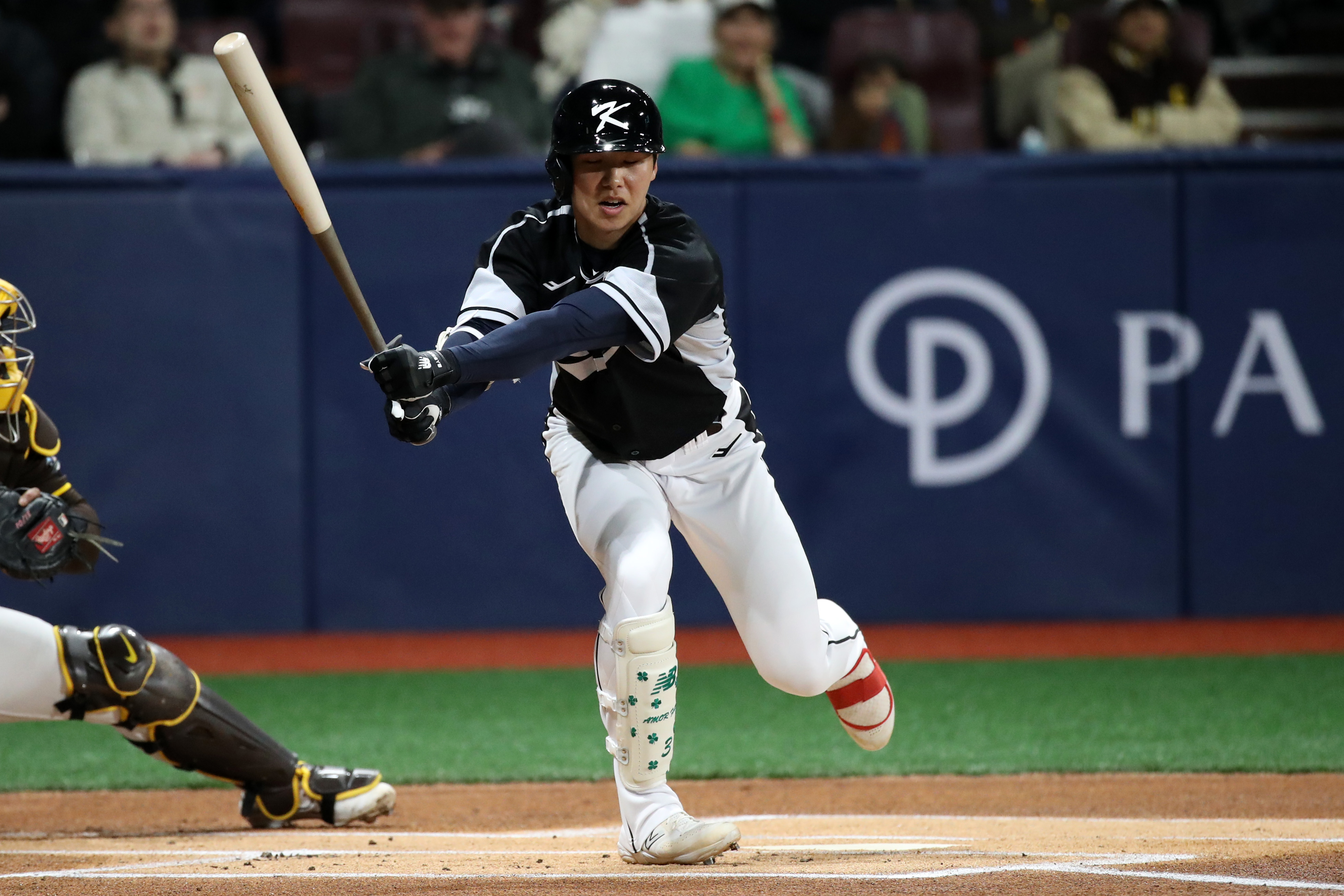 Dodgers to Sign Asian Star to 3-Year Contract - Newsweek