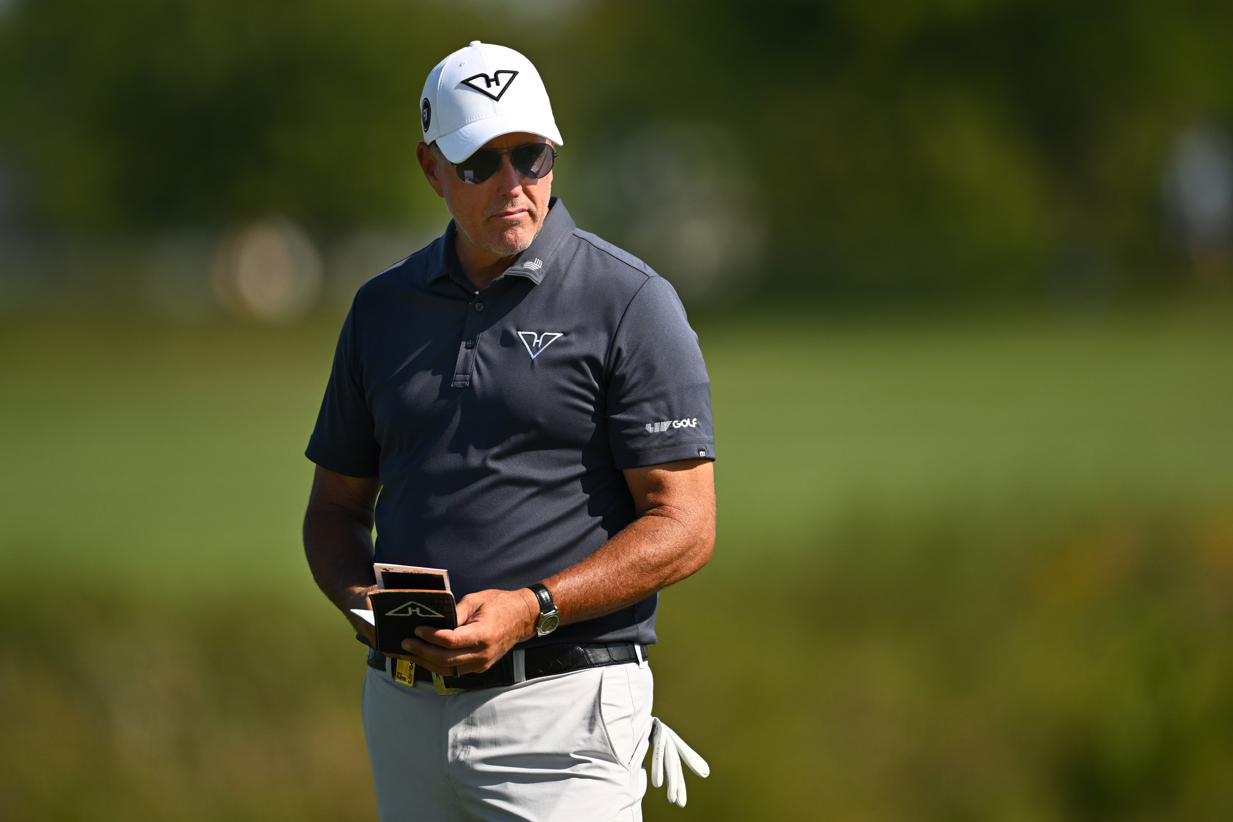 Phil Mickelson returns to LIV Golf in Adelaide amid shoulder injury ...