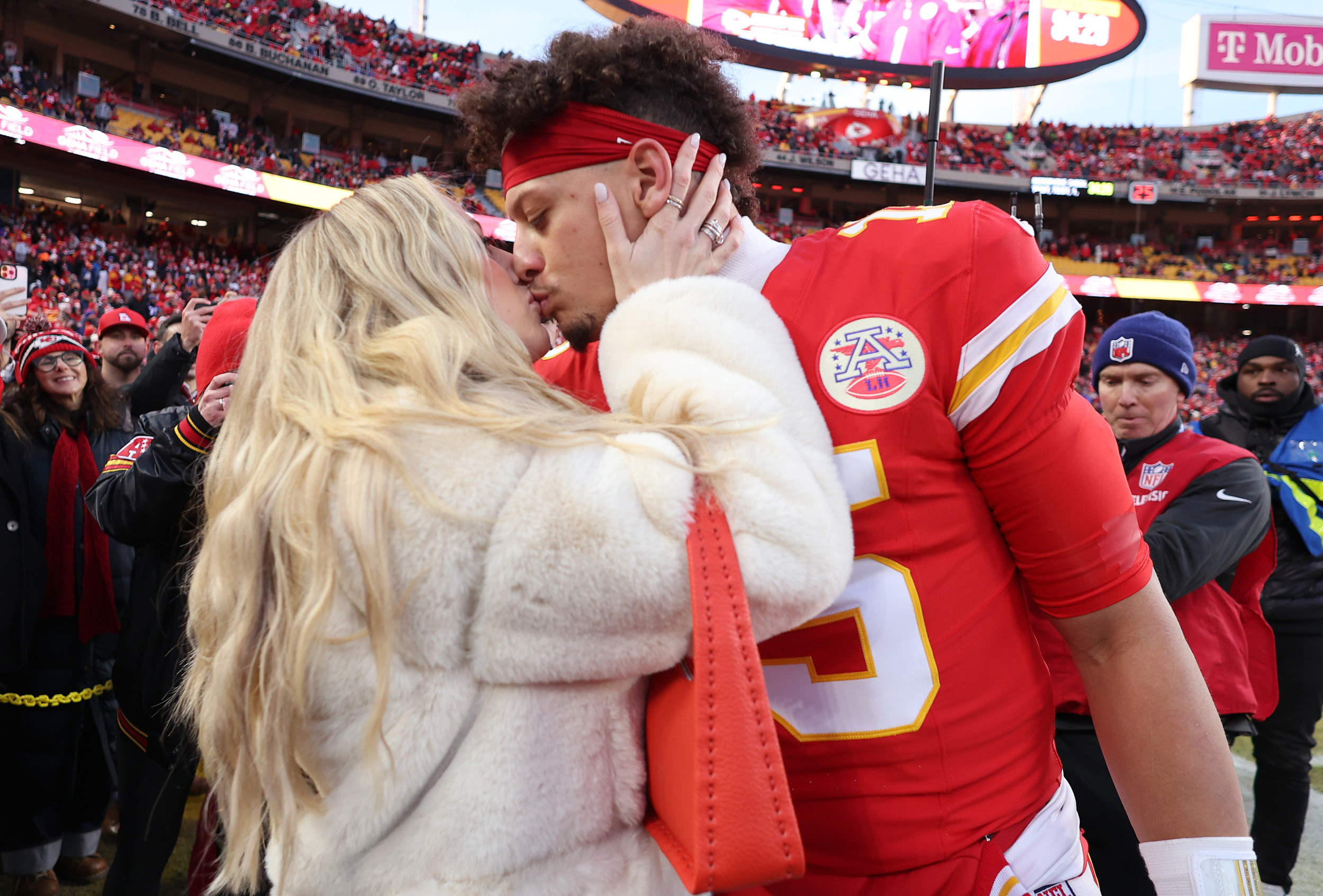 Why Brittany Mahomes Is 'Crying' After Husband Patrick's Super Bowl Loss - Newsweek