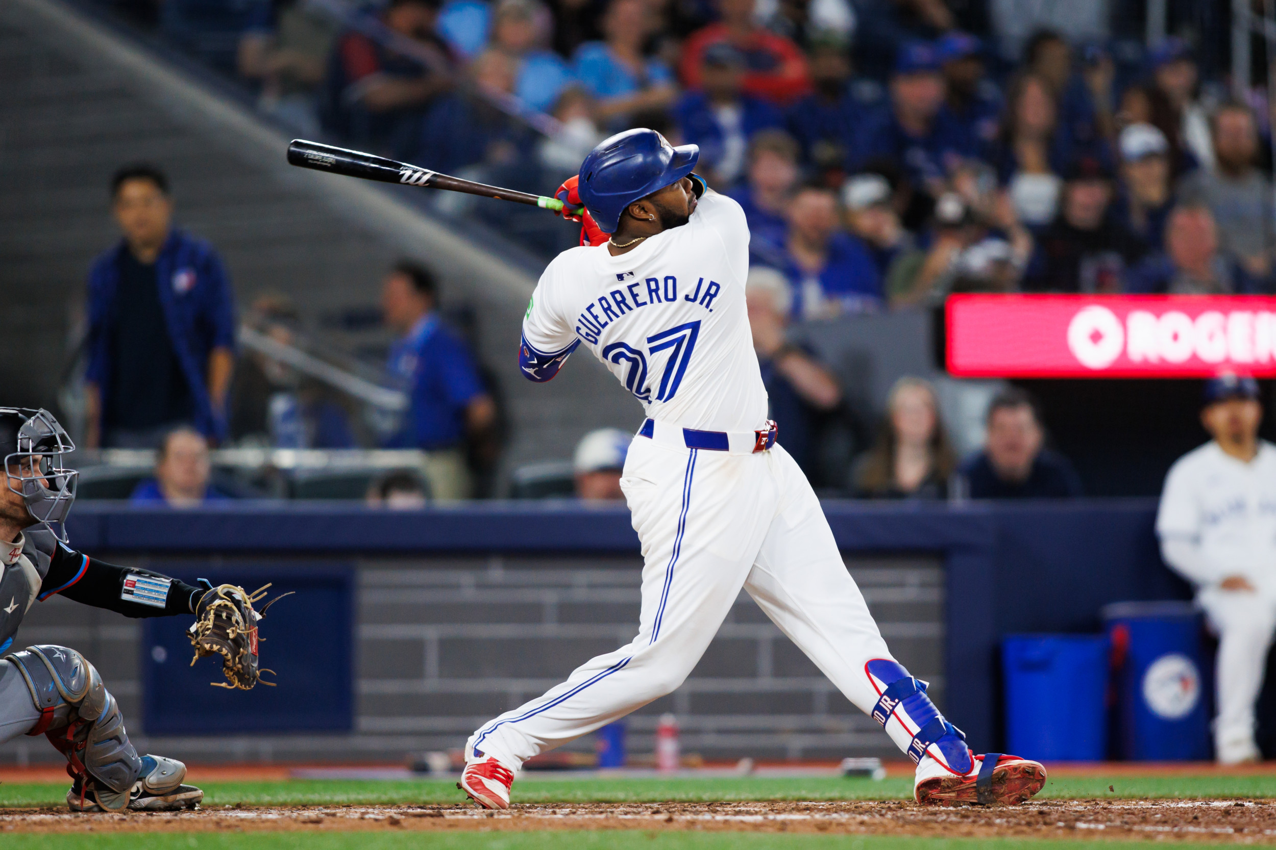 This 5-Player Blue Jays Trade Idea Would Send Vladimir Guerrero Jr. to AL Contender - Newsweek