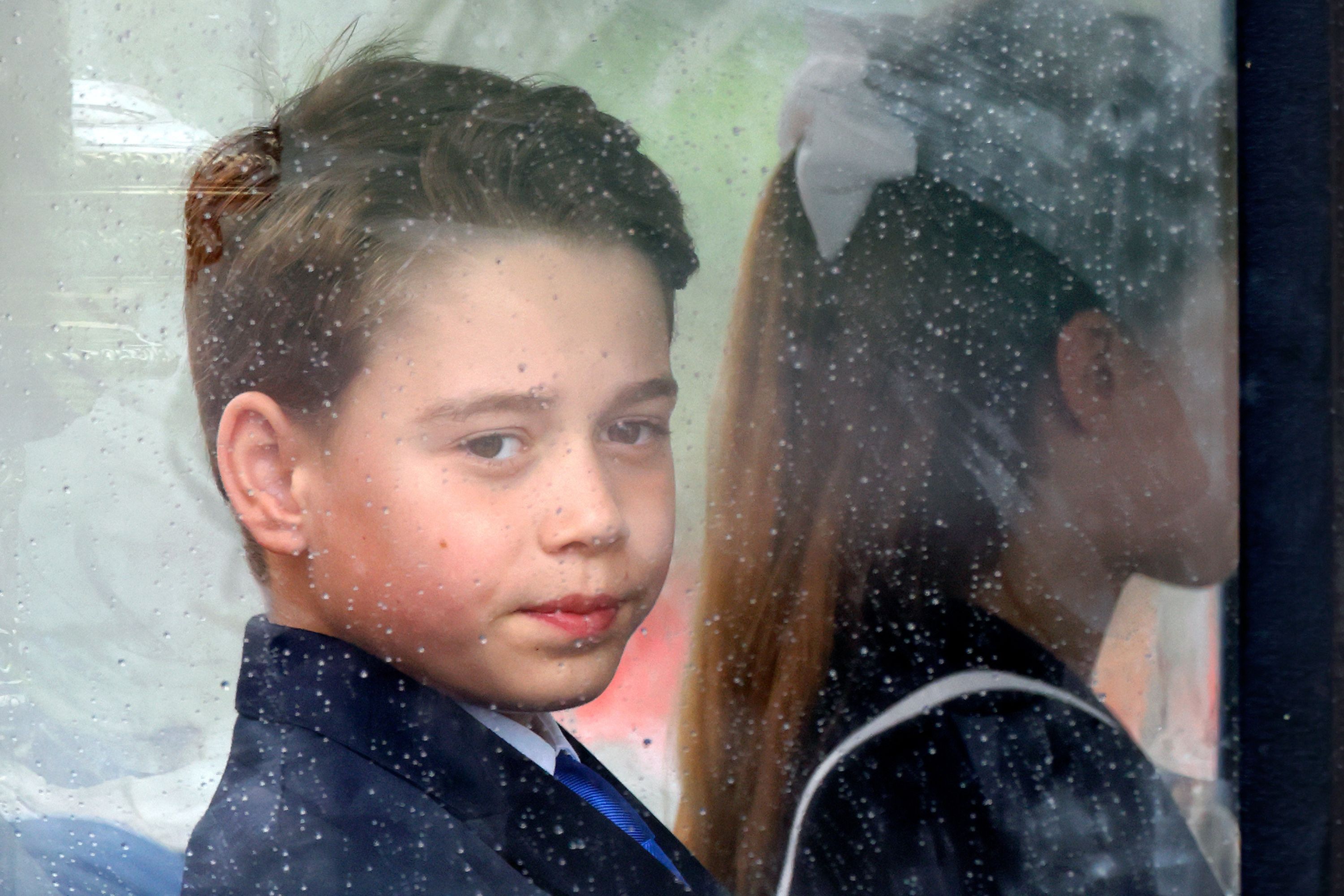 Prince George's Reaction to the Cameras Goes Viral - Newsweek