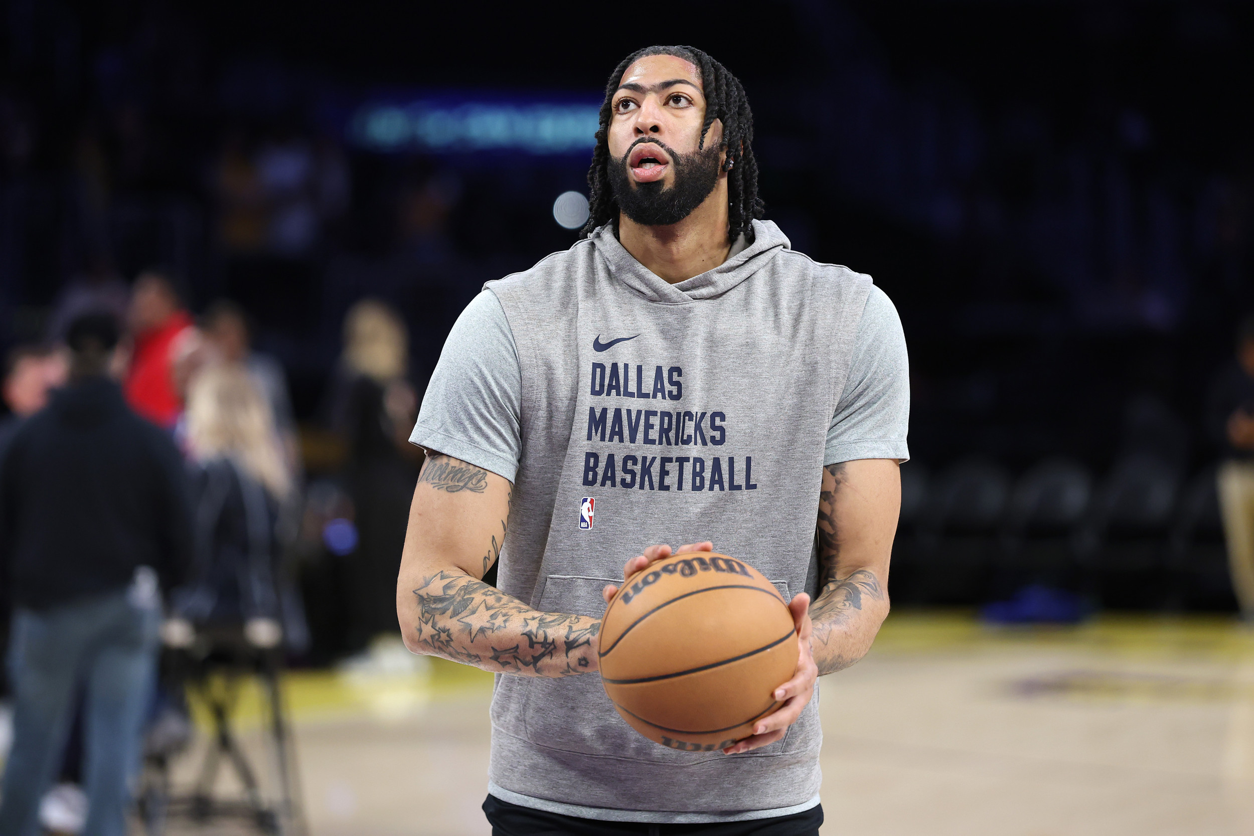 Mavericks Star Anthony Davis Could Now Miss Rest of Season Following Kyrie Irving Injury - Newsweek