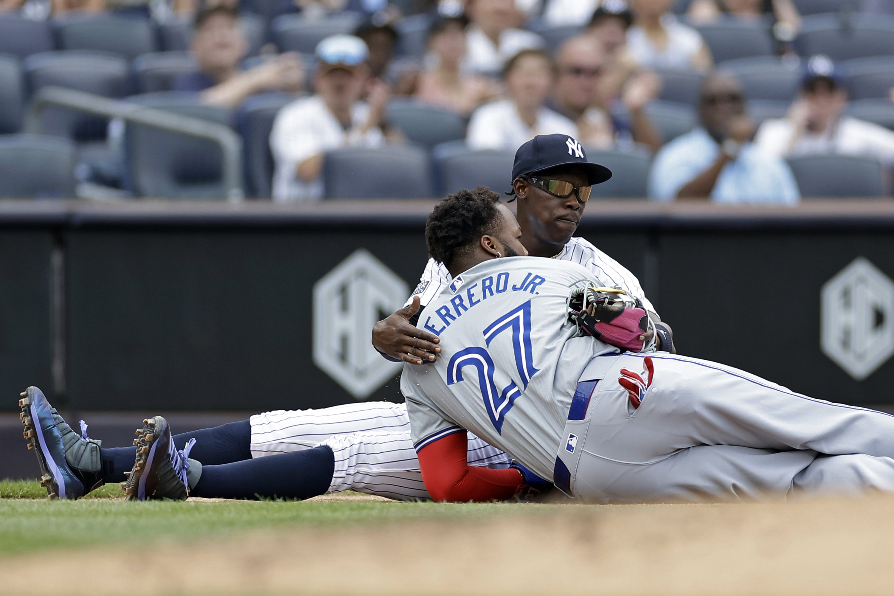 Vladmir Guerrero Jr. Linked To Yankees Ahead Of $480 Million Free ...
