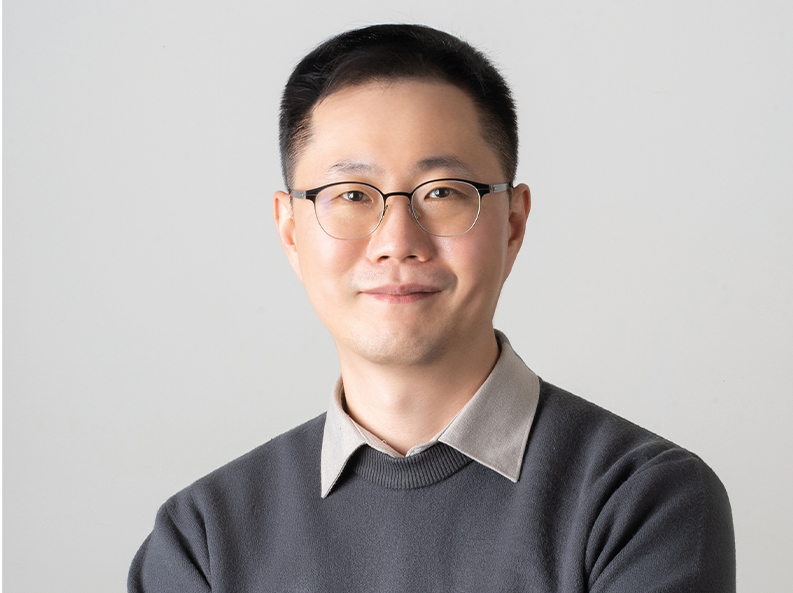 Hydraulic hoses and fittings from Koman: Blood Vessels of Industry - Newsweek