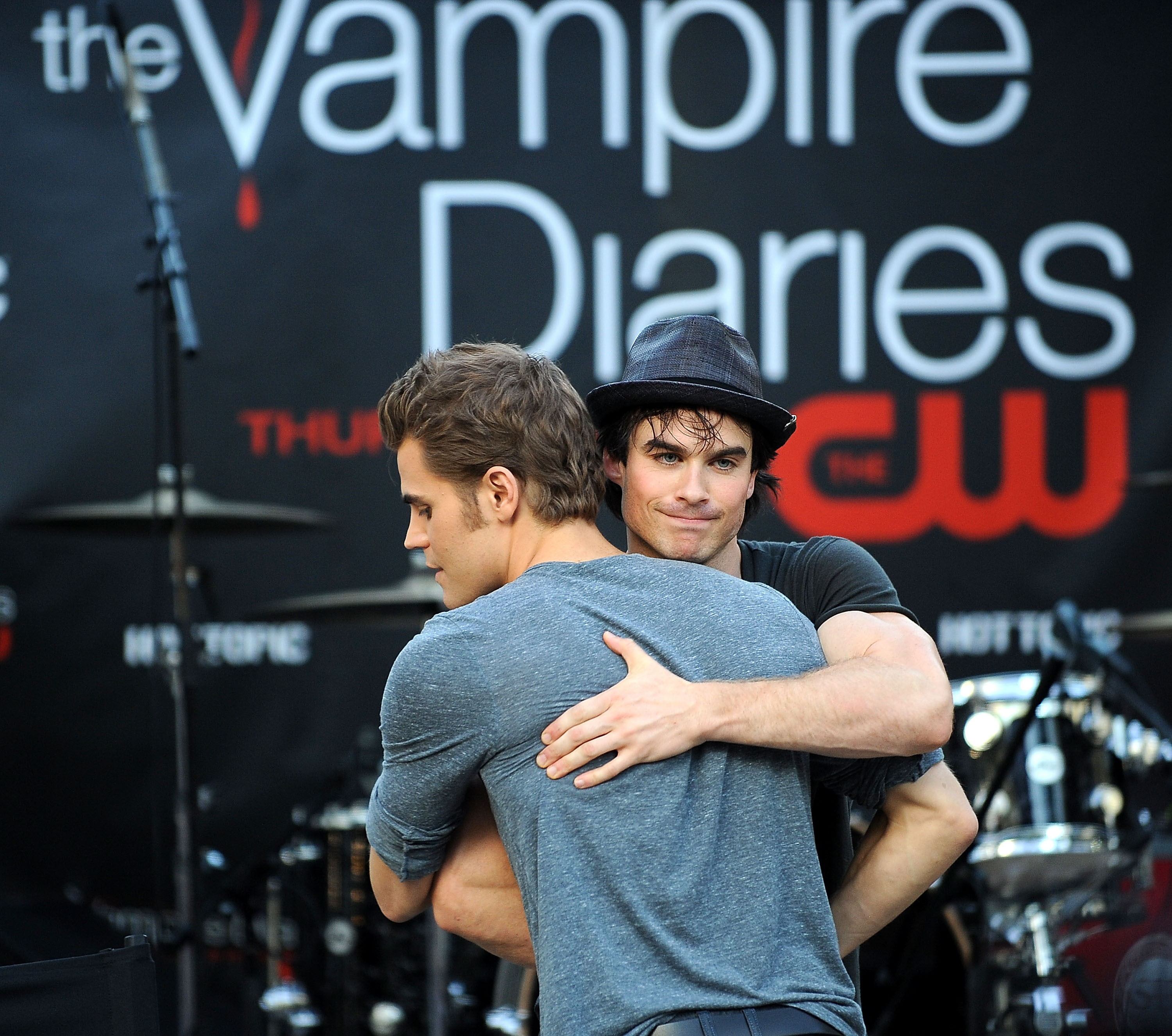 'Vampire Diaries' Author Dead - Newsweek