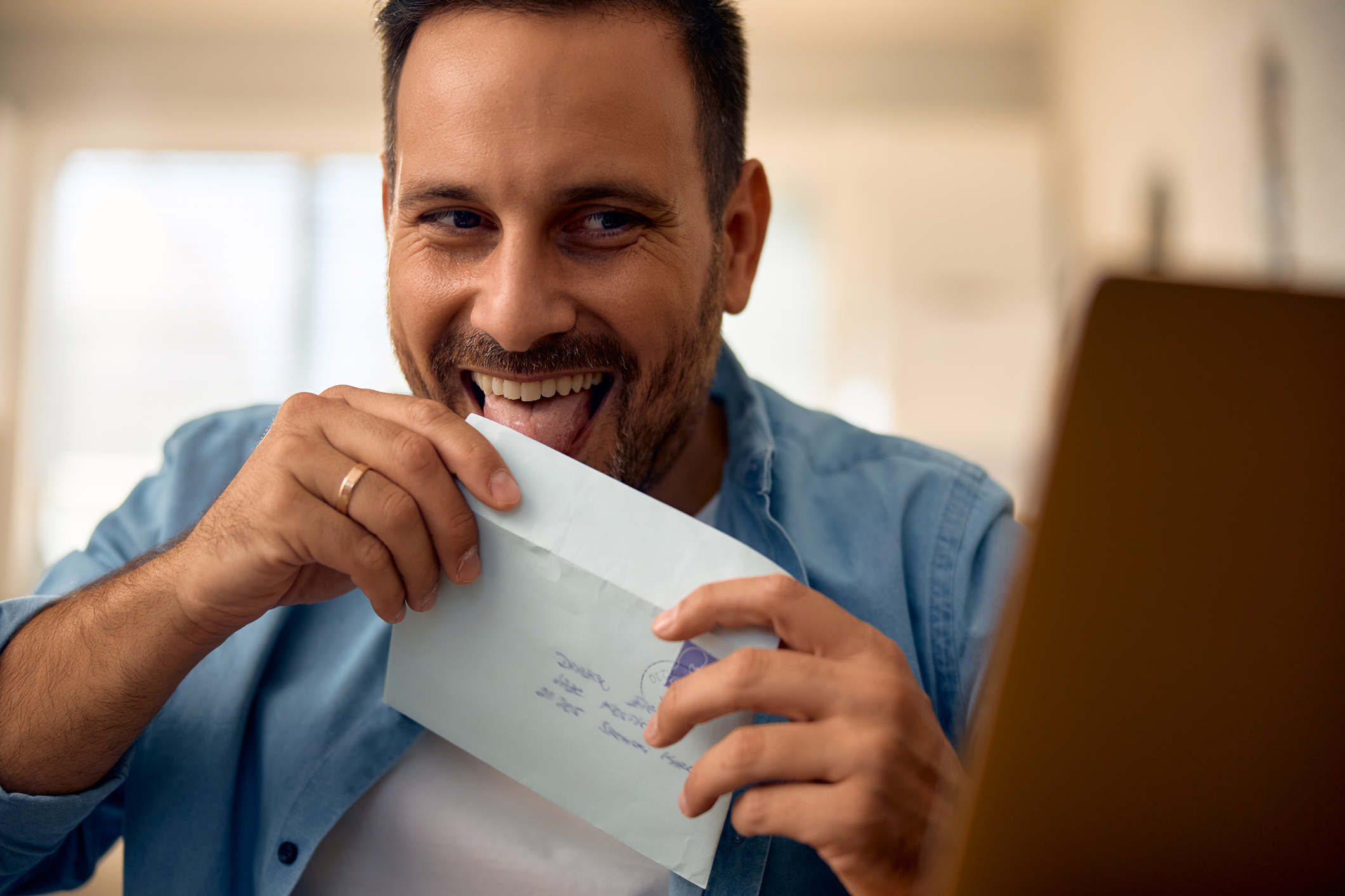Woman Asks Fiancé To Get Stamps for 'Formal' Wedding Invites, Backfires ...