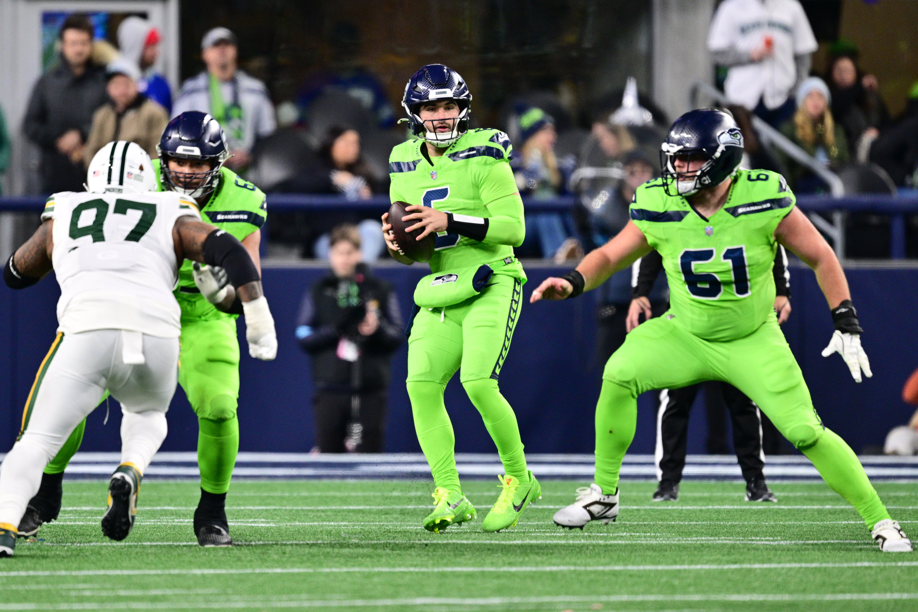 Seahawks Trading QB Sam Howell to Vikings During NFL Draft - Newsweek