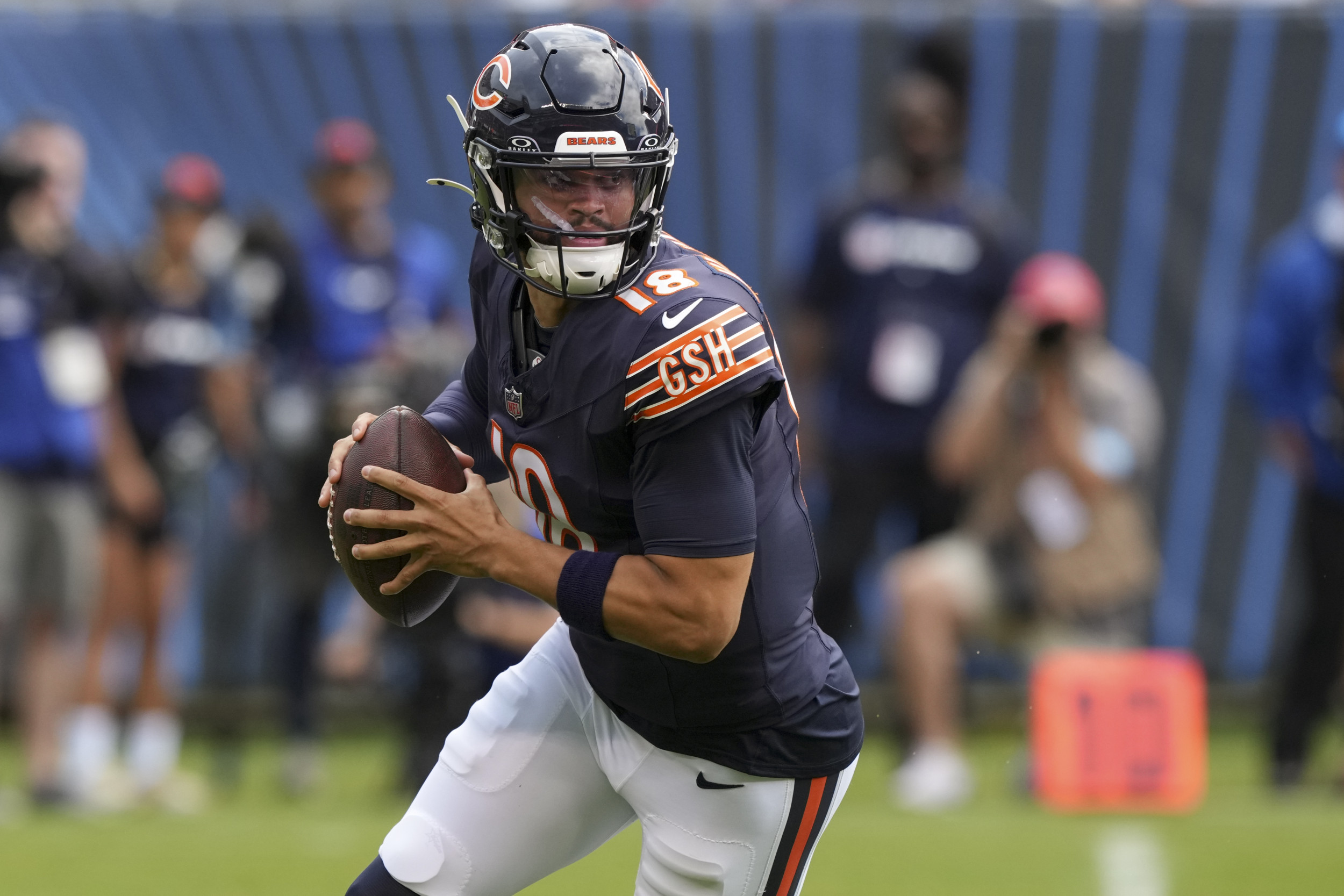 Bears QB Caleb Williams Fires Back About Desire to Play in Chicago ...