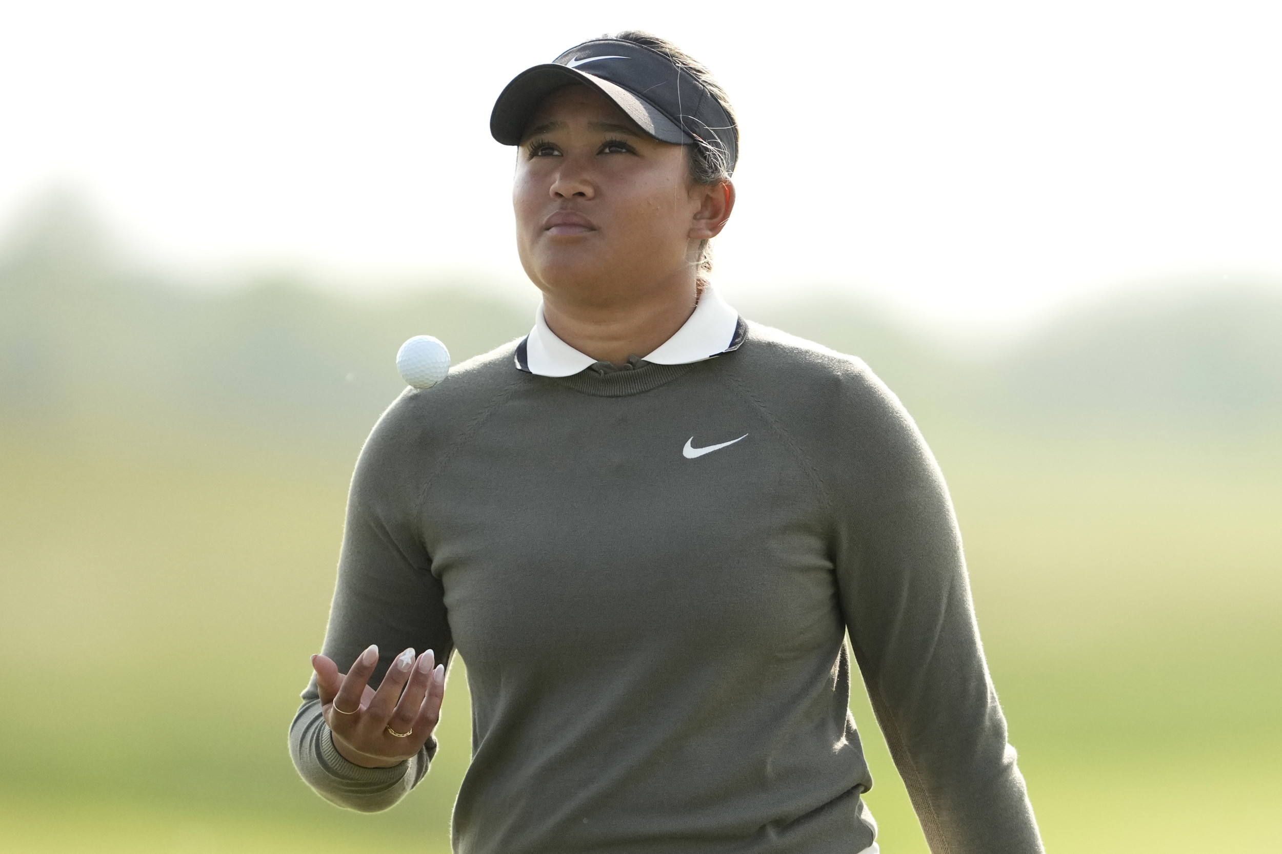 US Women's Open: 'Home Break-In' has Golfer Using Gabby Ruffles' Clubs ...