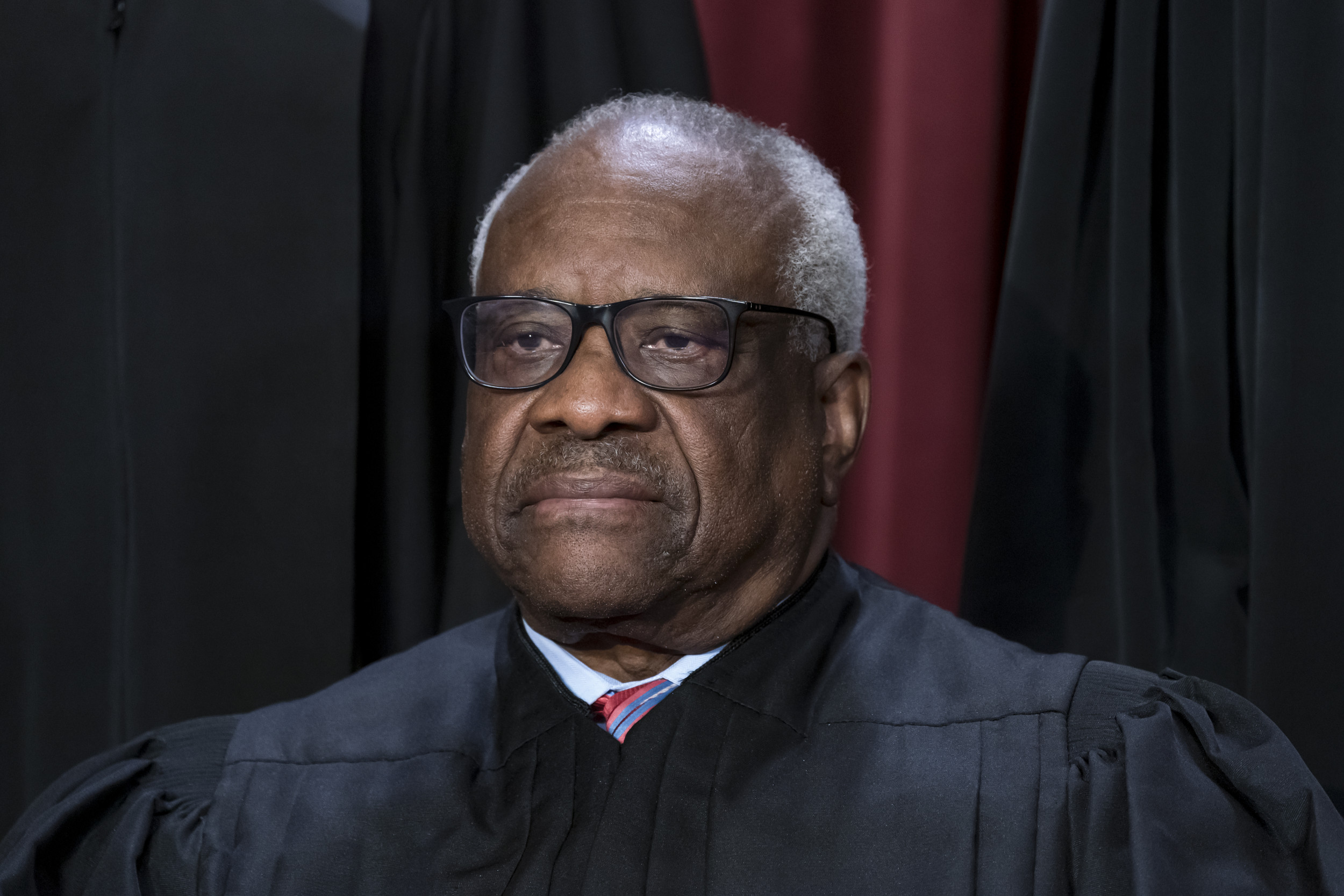 Could Clarence Thomas Delay Retirement Over Trump Picks? Experts Weigh ...