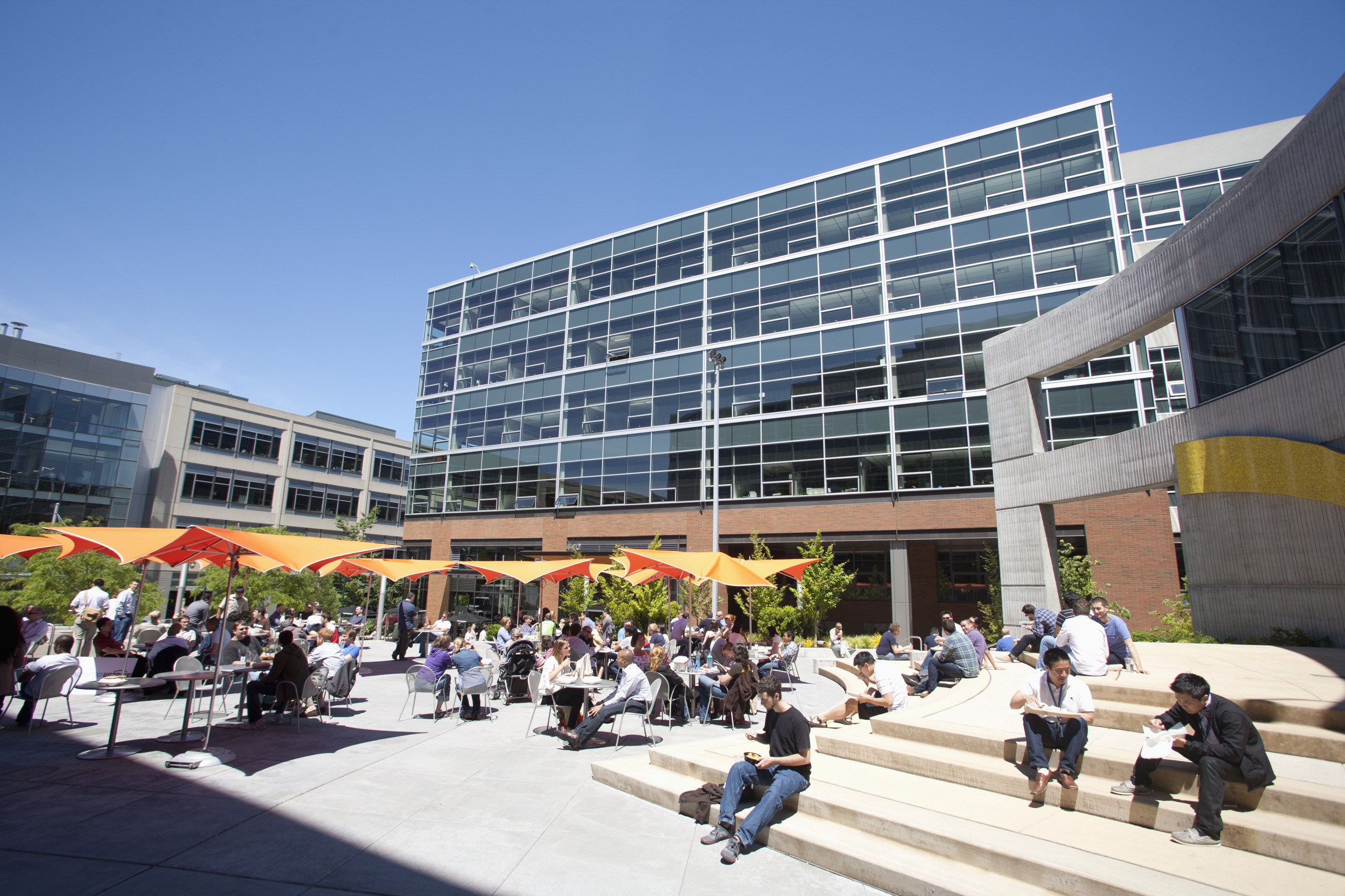 Office Attendance Is Rising but Slowly, and a Lot Has Changed - Newsweek